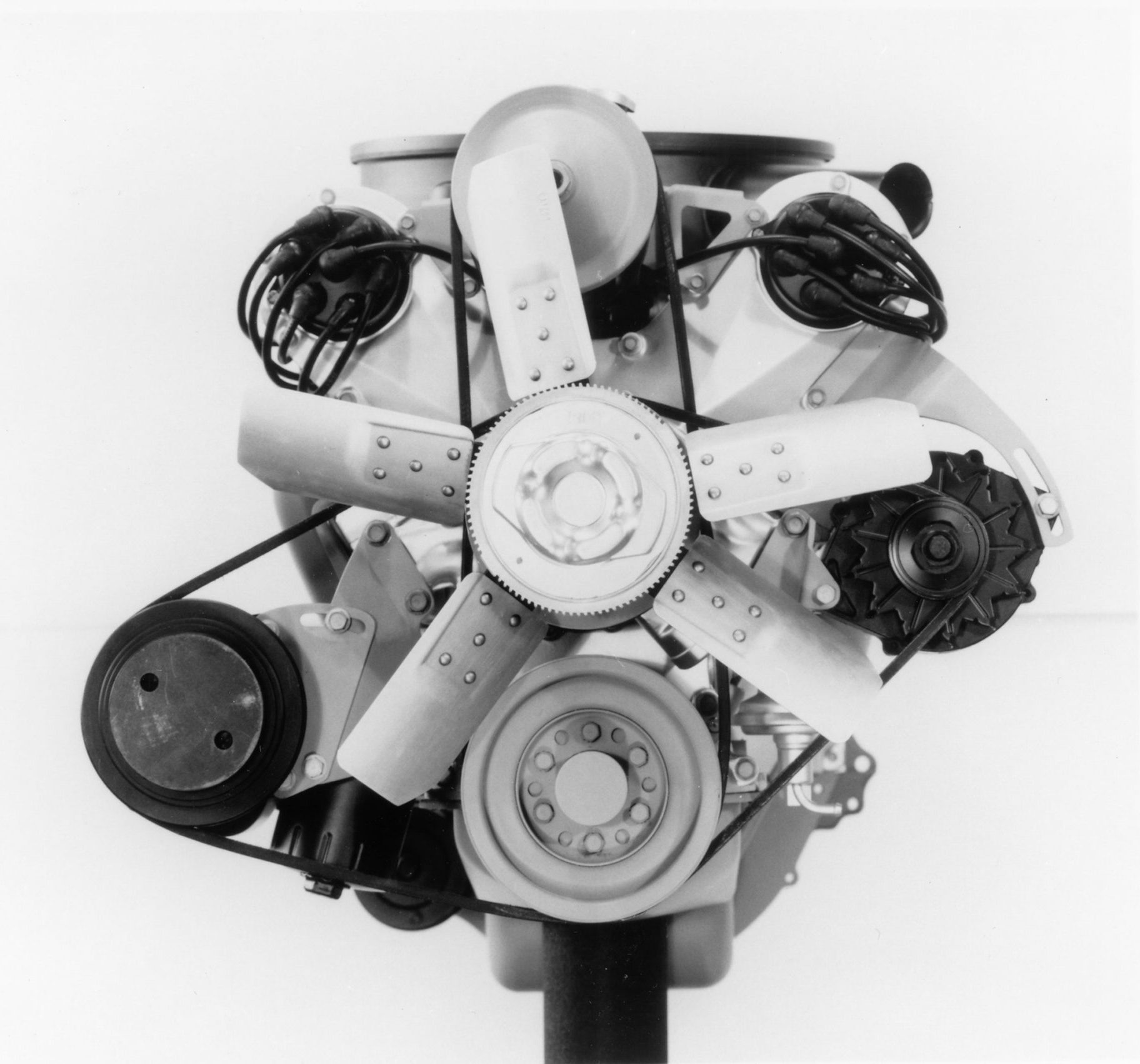 Why GM’s V-12 “Engine of the Future” never made it to production ...