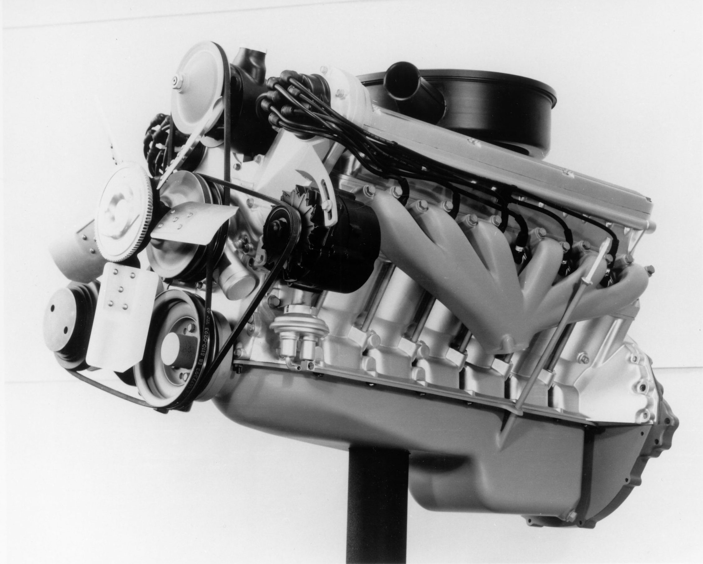 Why GM’s V-12 “Engine of the Future” never made it to production ...