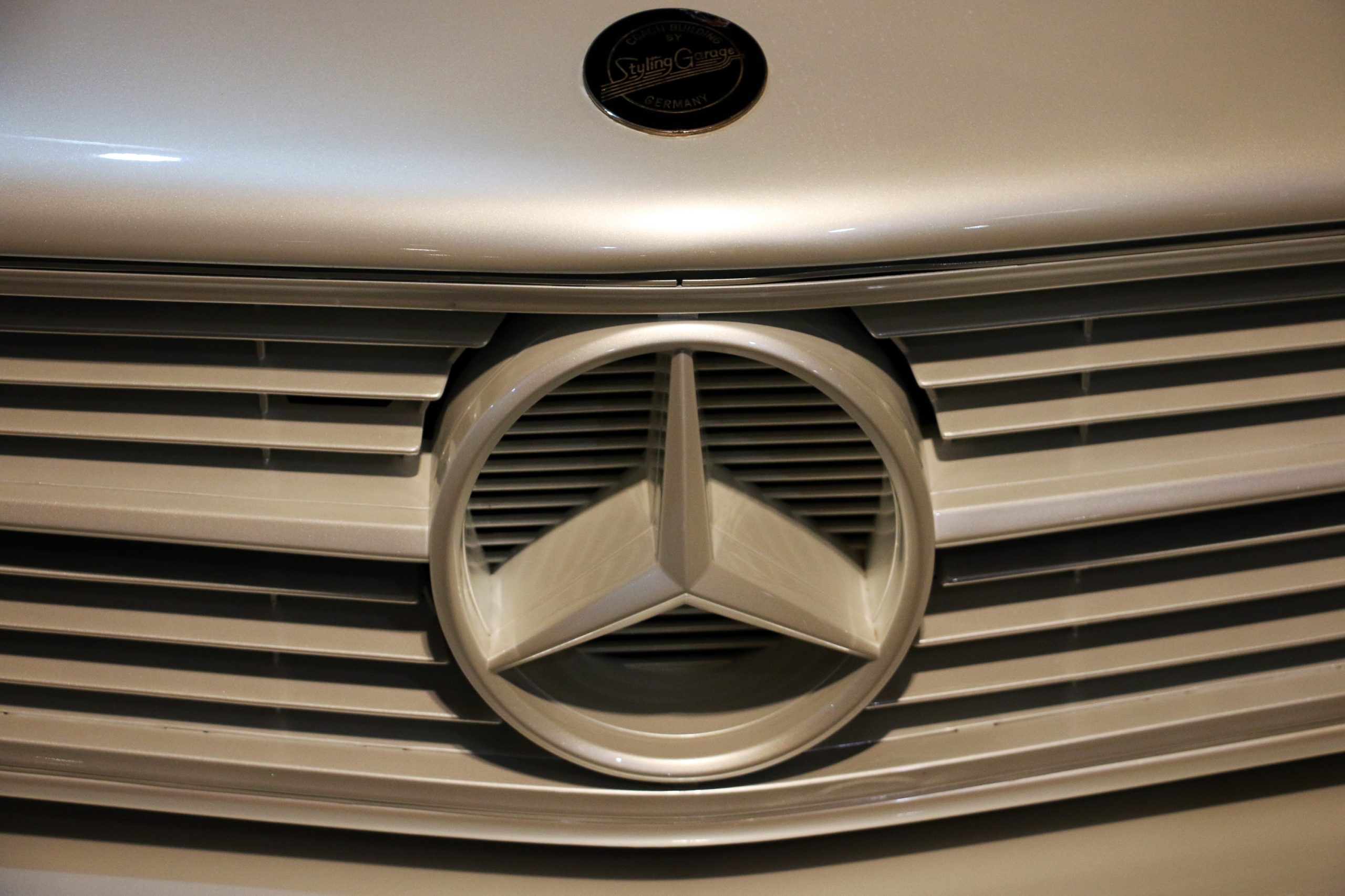 Blessed by the sight of two Mercedes-Benz 1000 SEC Gullwing Coupes ...