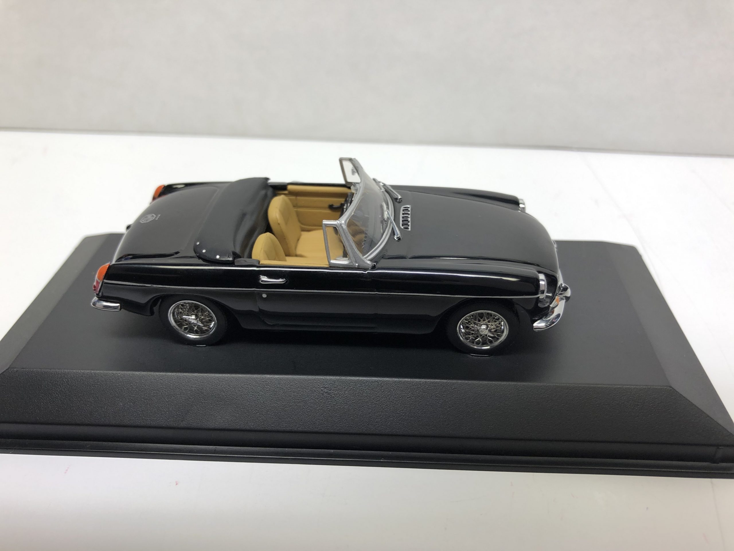How to detail scale models and die-casts like real concours show cars ...