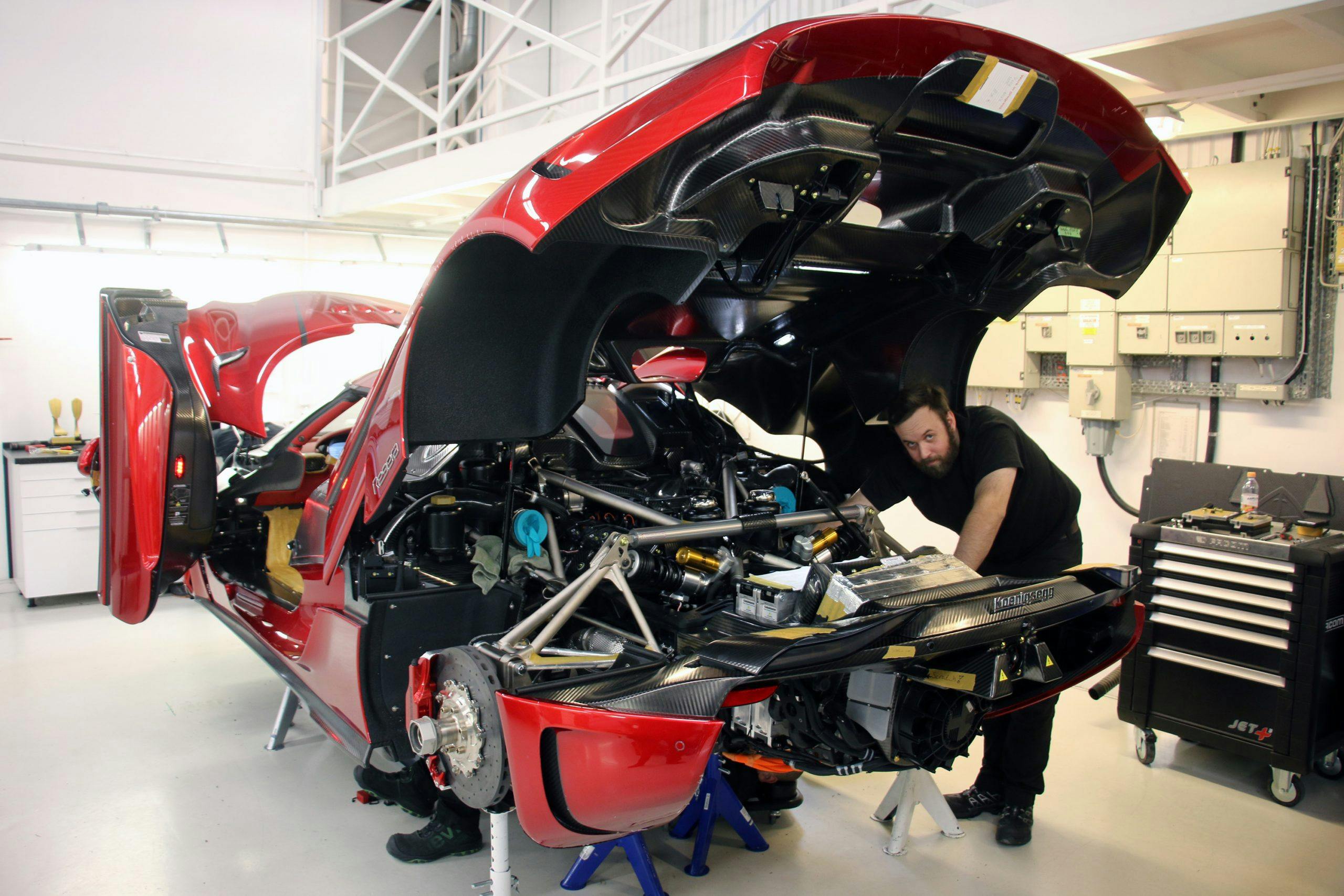 Why your EV doesn't have the high-tech batteries Koenigsegg is using ...