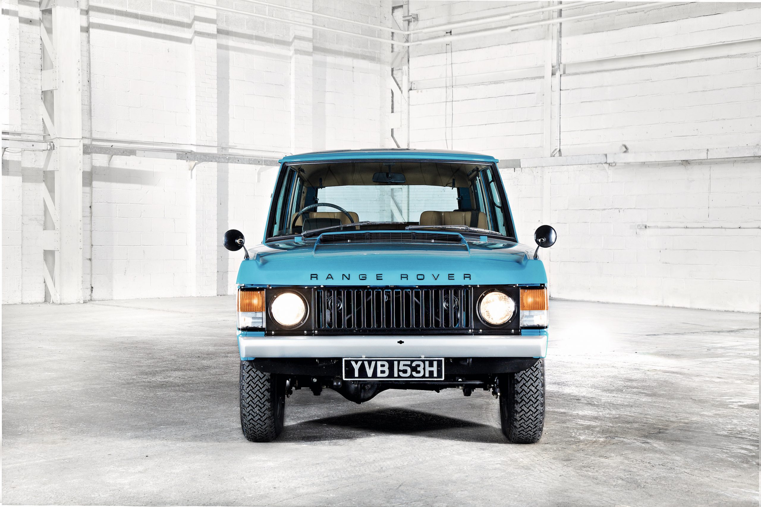 Range Rover celebrates 50 years with a limited run of 1970 "Fifty ...