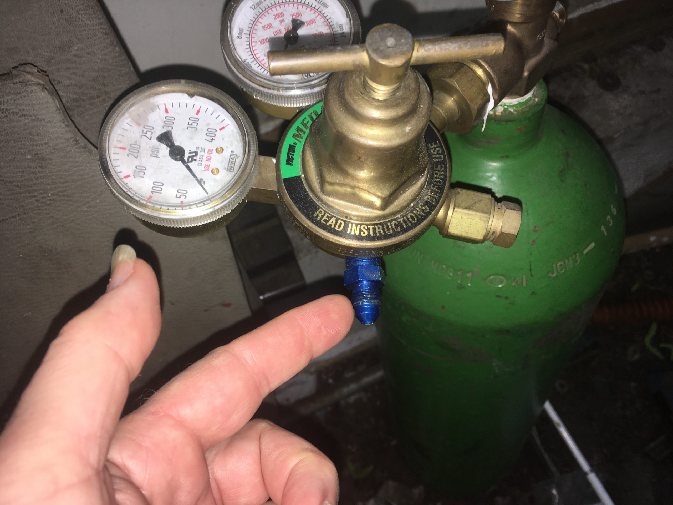 Finding leaks in an A/C system by pressure-testing - Hagerty Media