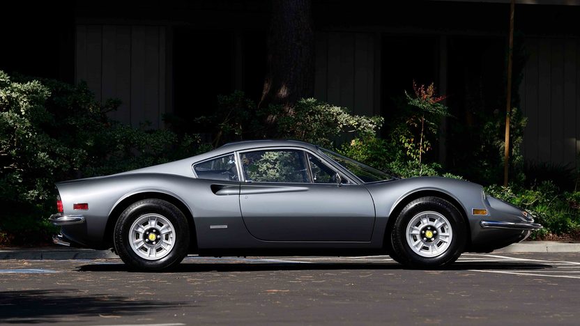 20 pairs of doppelgänger cars - Hagerty Media