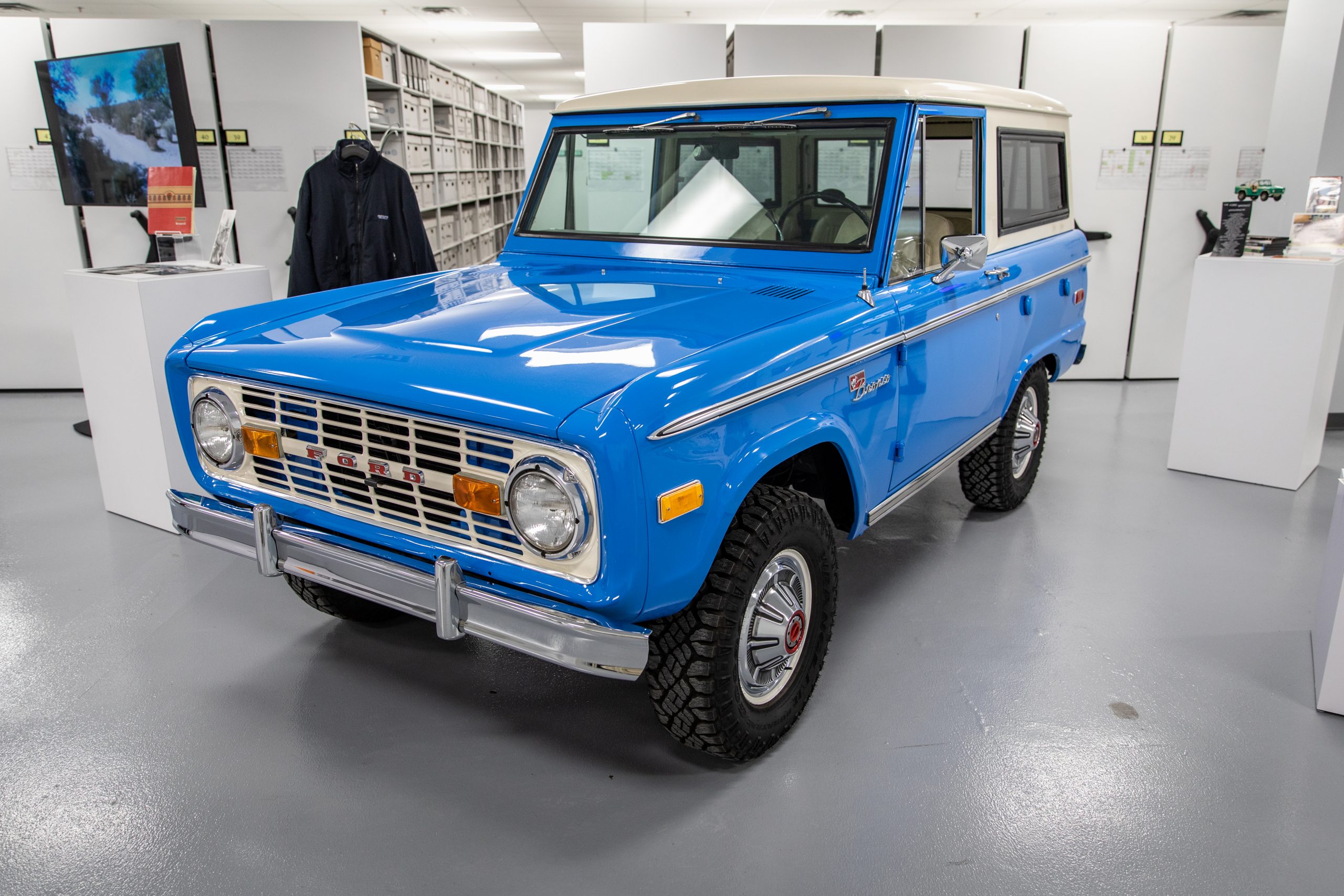 20 pairs of doppelgänger cars - Hagerty Media
