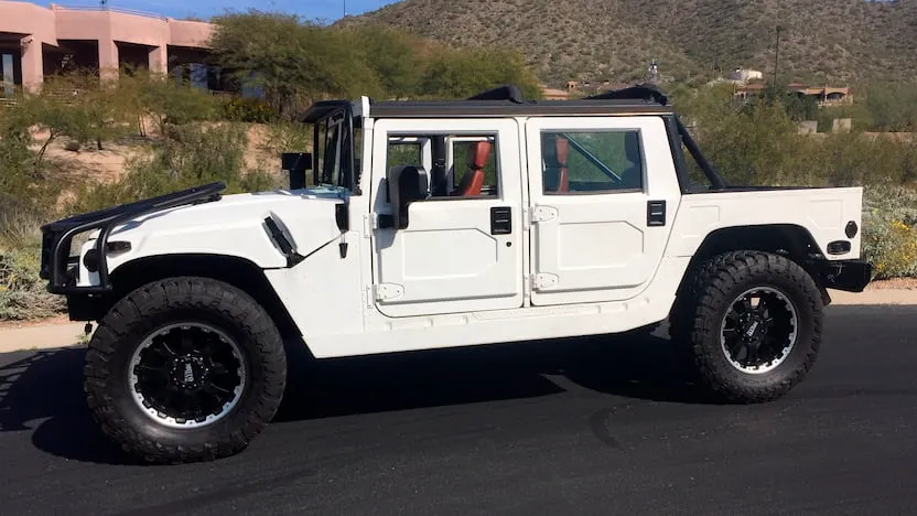 Gen X buyers are interested in collecting the Hummer H1; they may just ...