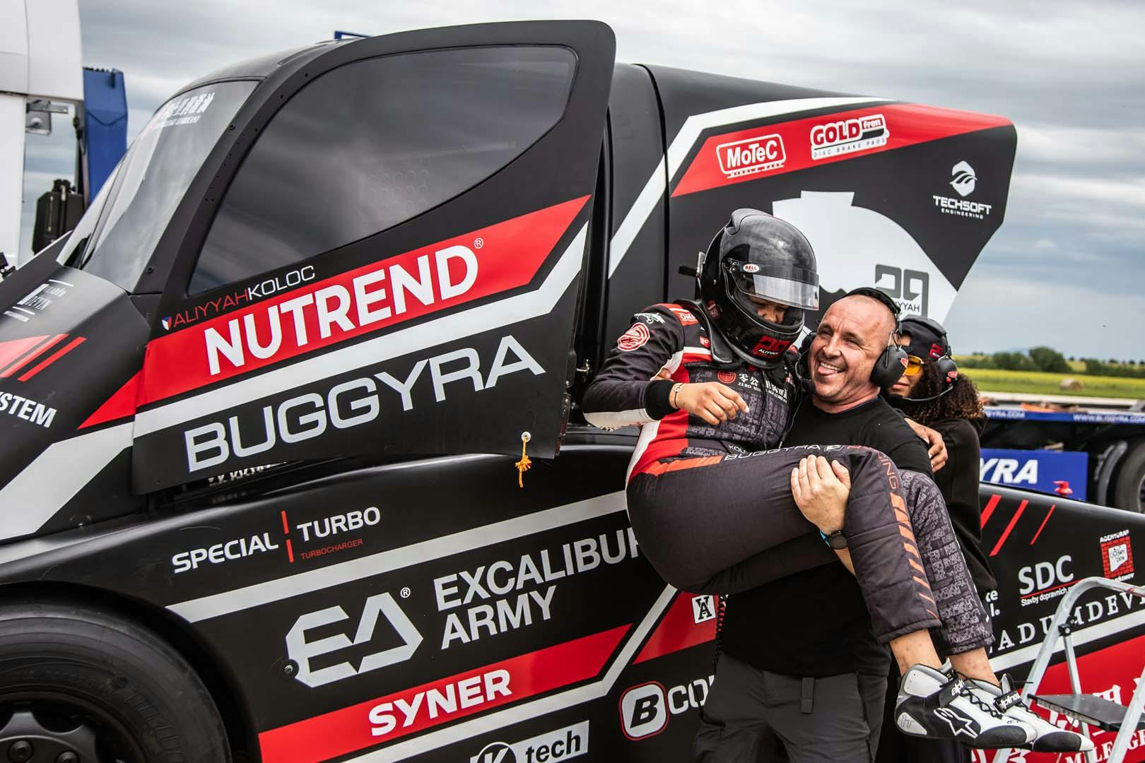 Teenage Aliyyah Koloc breaks European Super Truck 500-meter records ...