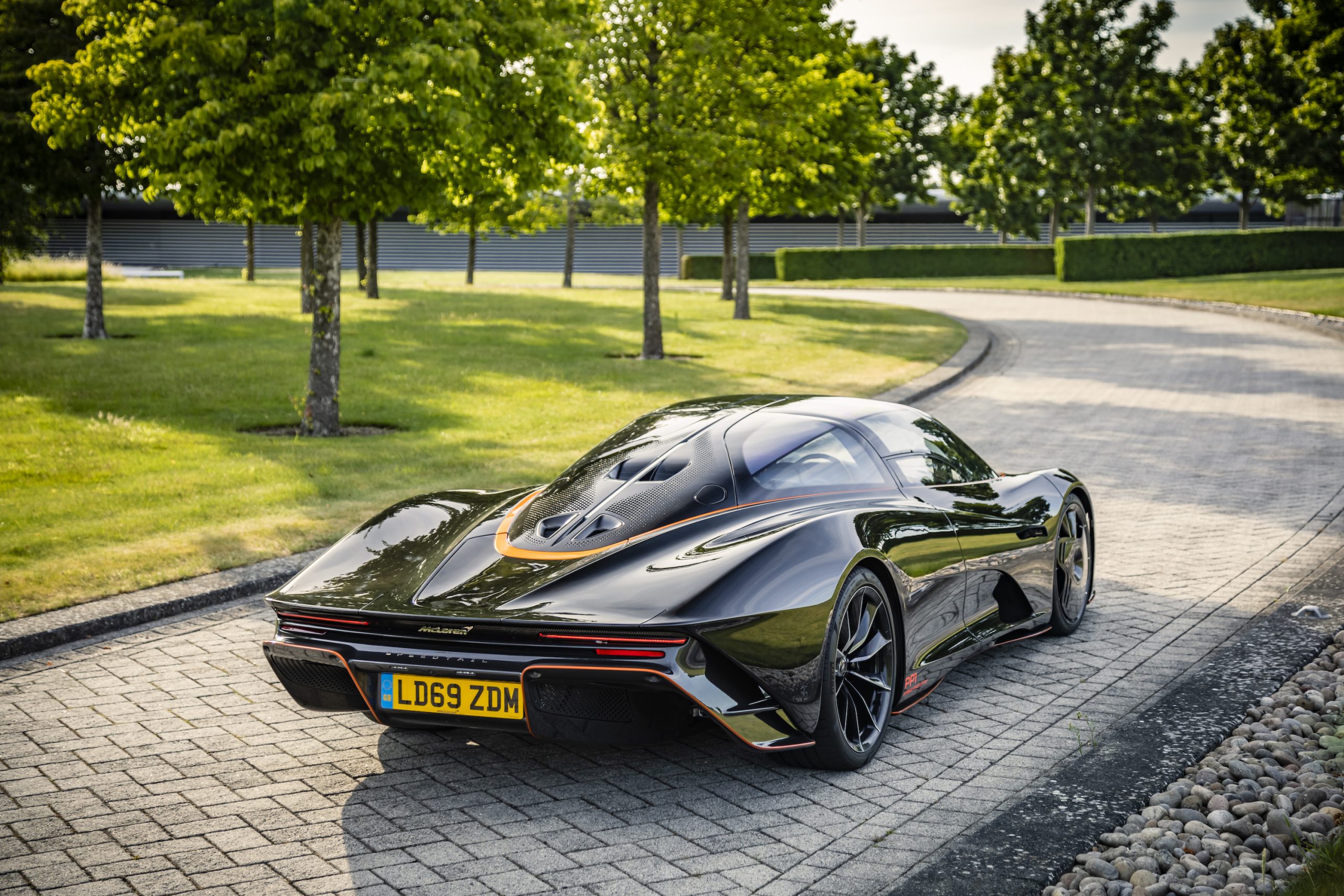 Review: 2020 McLaren Speedtail - Hagerty Media
