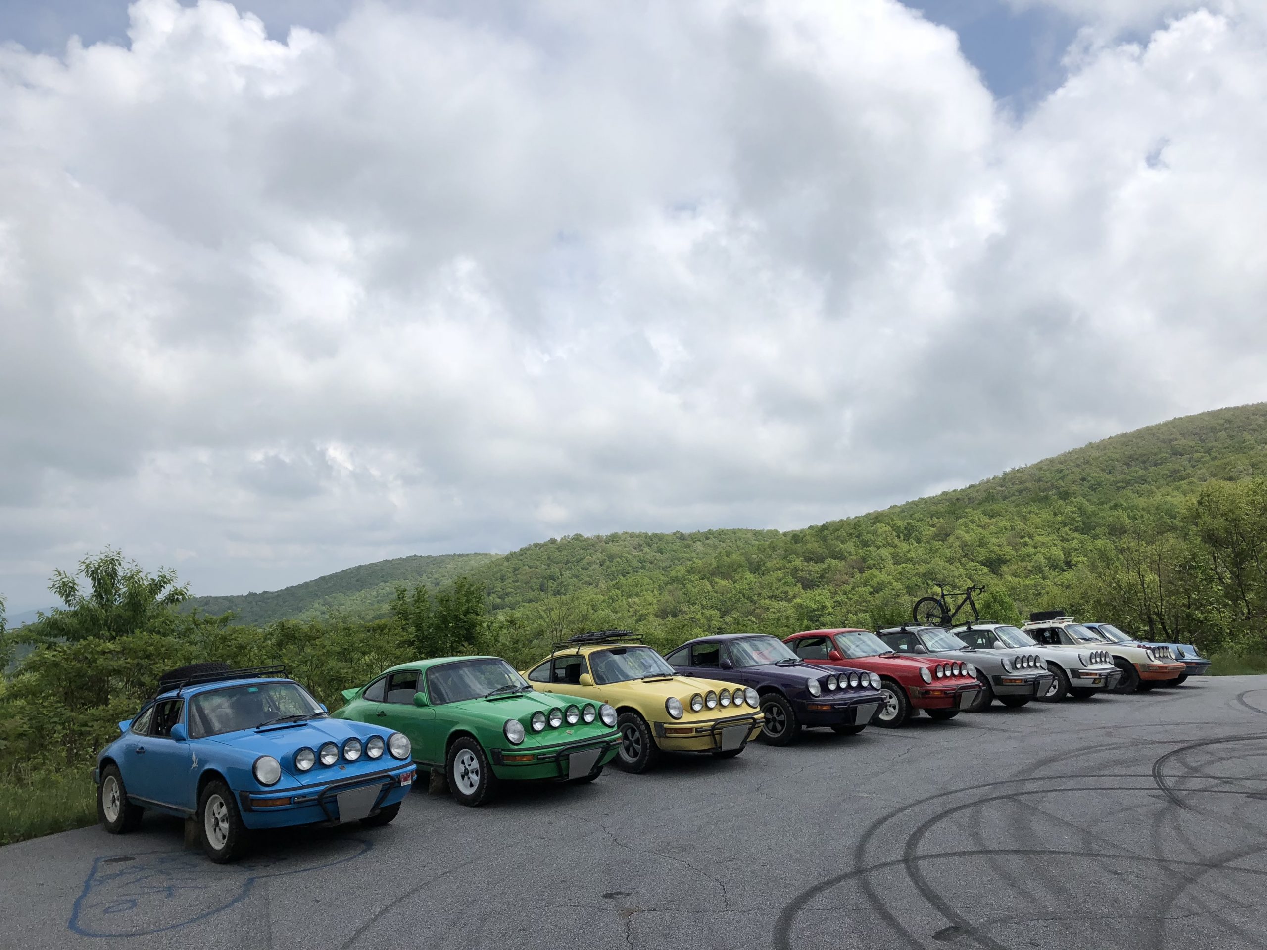 Porsche 911 "safari" conversions are rooted in a dirt-slinging rally ...