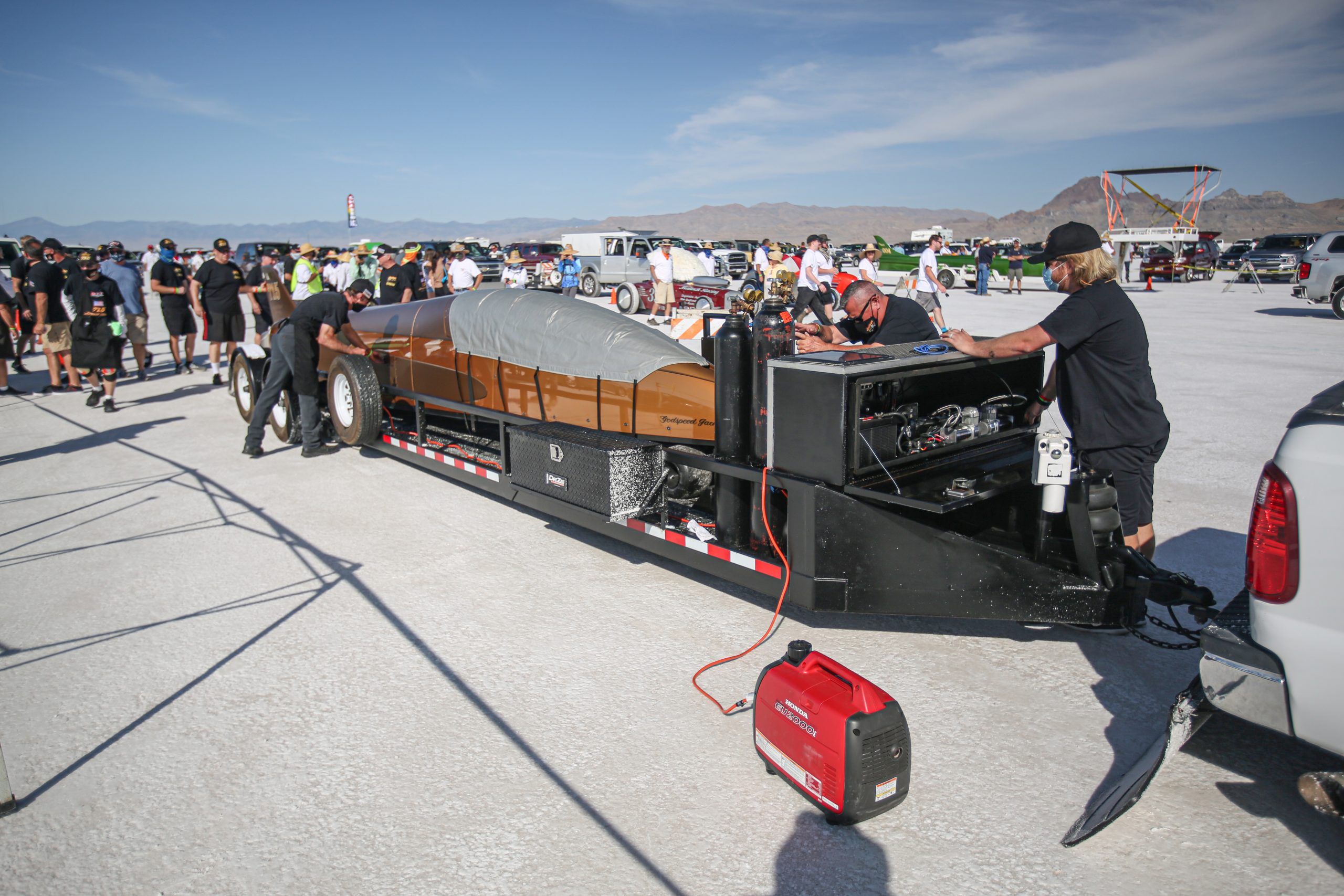 The Speed Demon streamliner becomes world's fastest piston-powered car ...