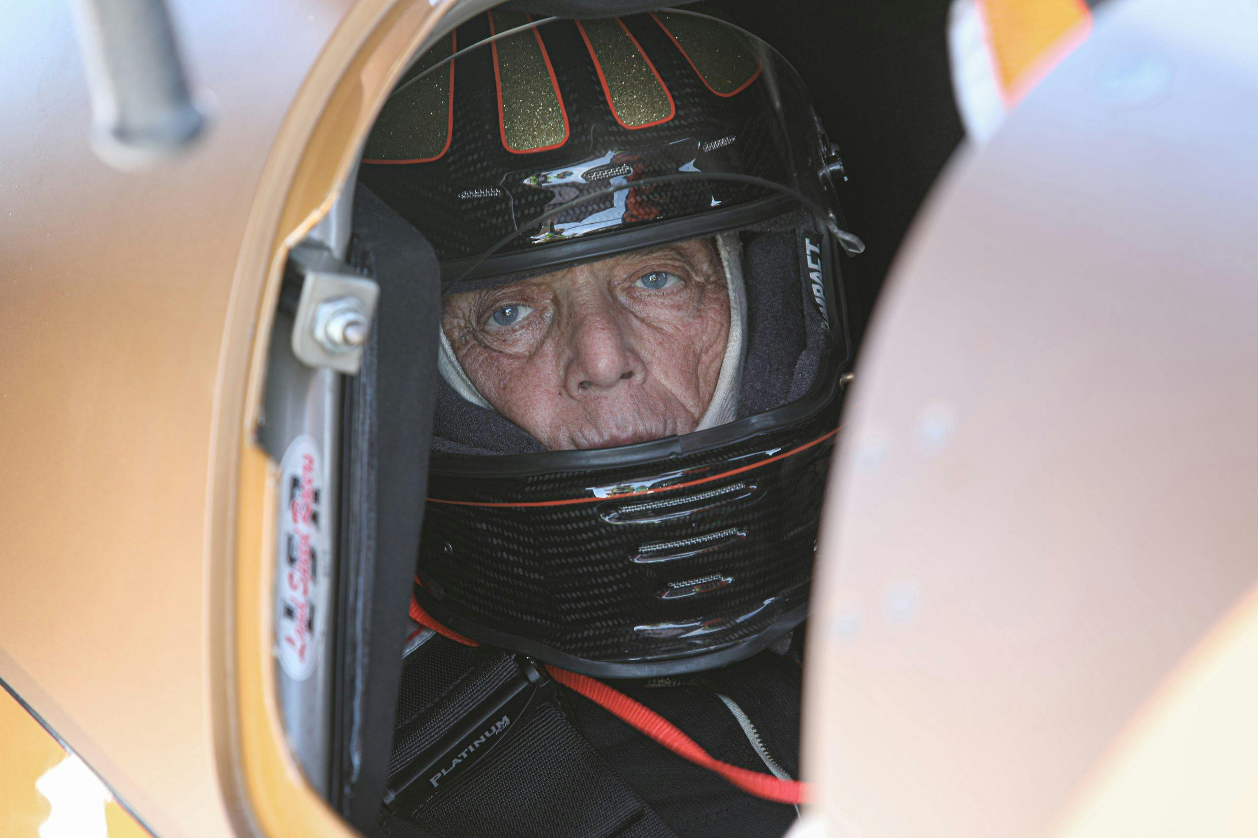 The Speed Demon streamliner becomes world's fastest piston-powered car ...