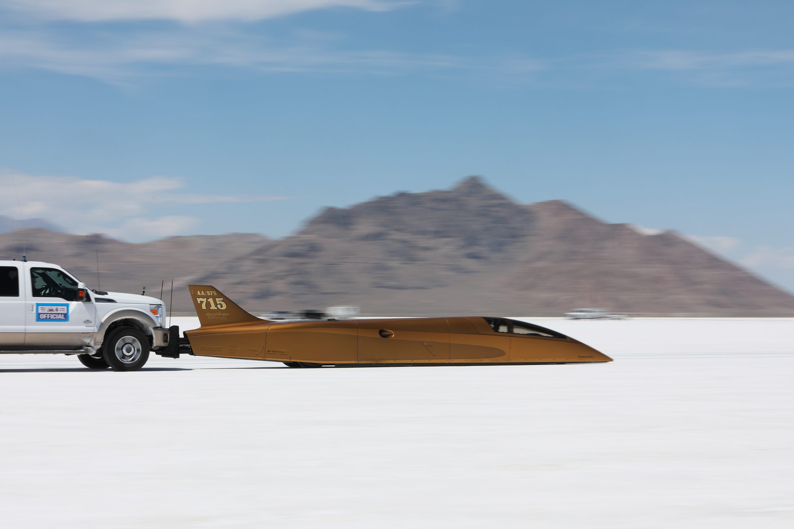 The Speed Demon streamliner becomes world's fastest piston-powered car ...