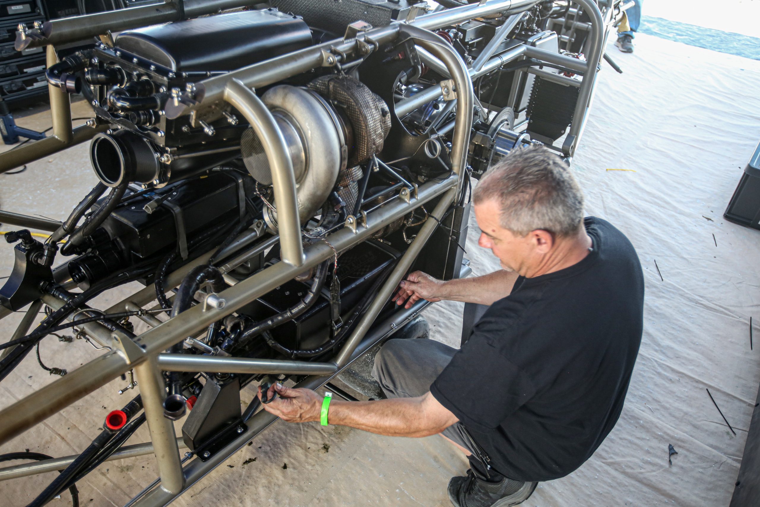 The Speed Demon streamliner becomes world's fastest piston-powered car ...