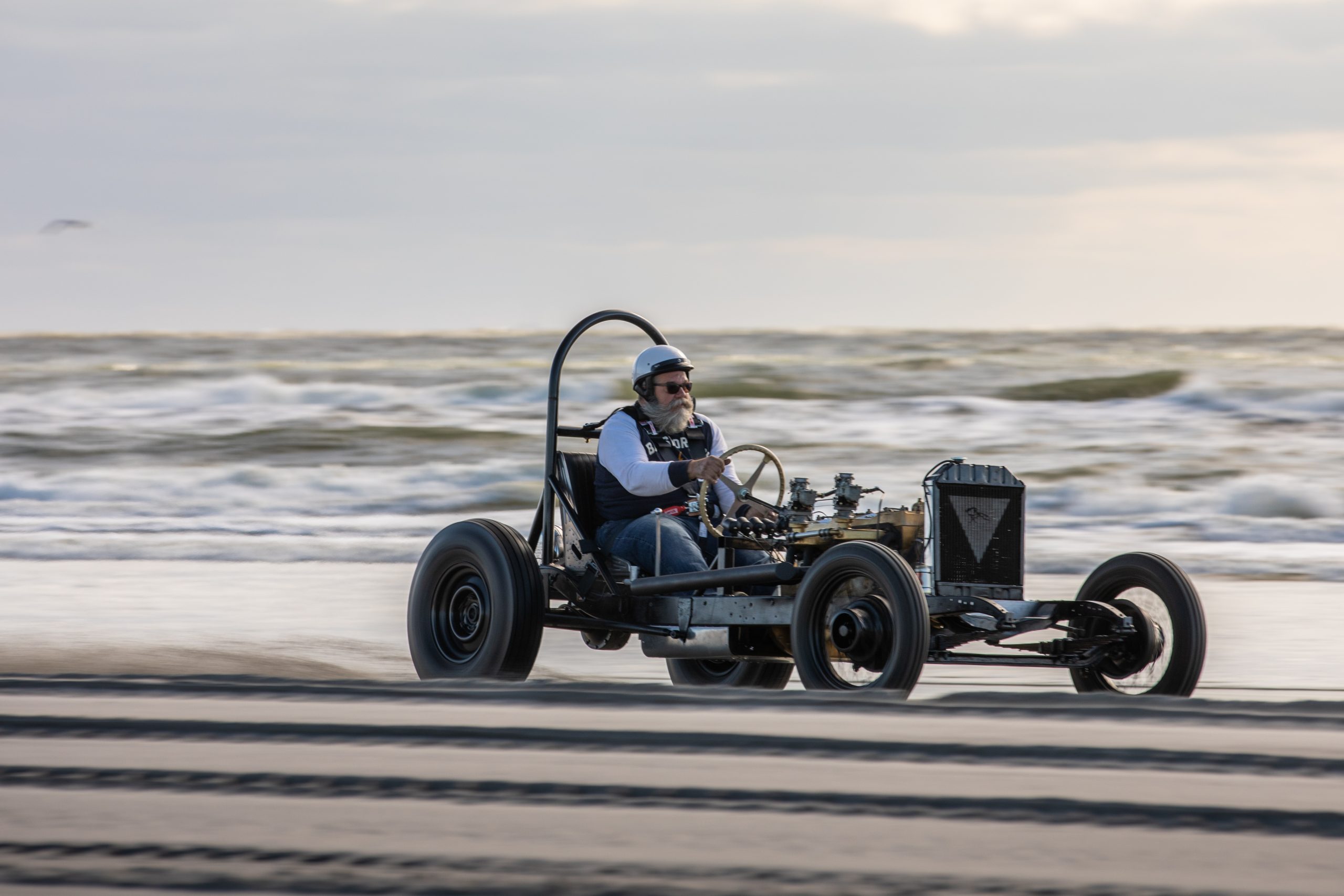 Sand Blasting: The Race of Gentlemen honors classic hot rods at the ...