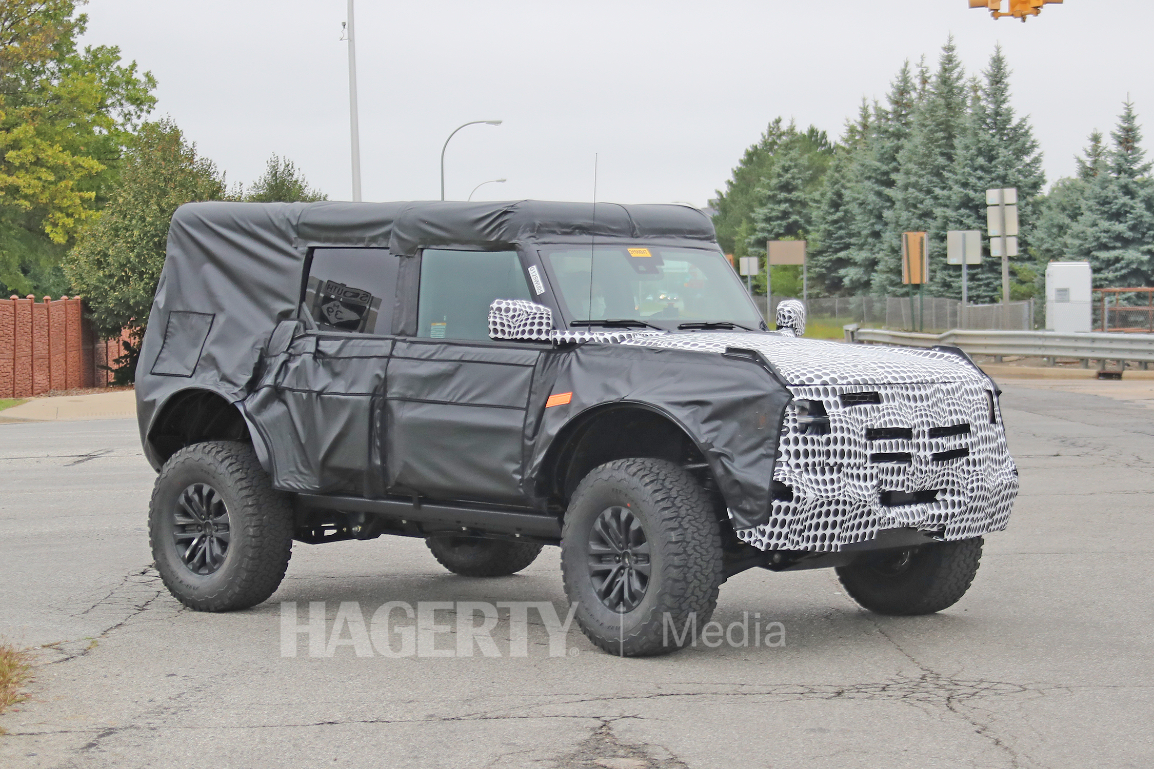 Raptor-like Ford Bronco spied with super-wide stance - Hagerty Media