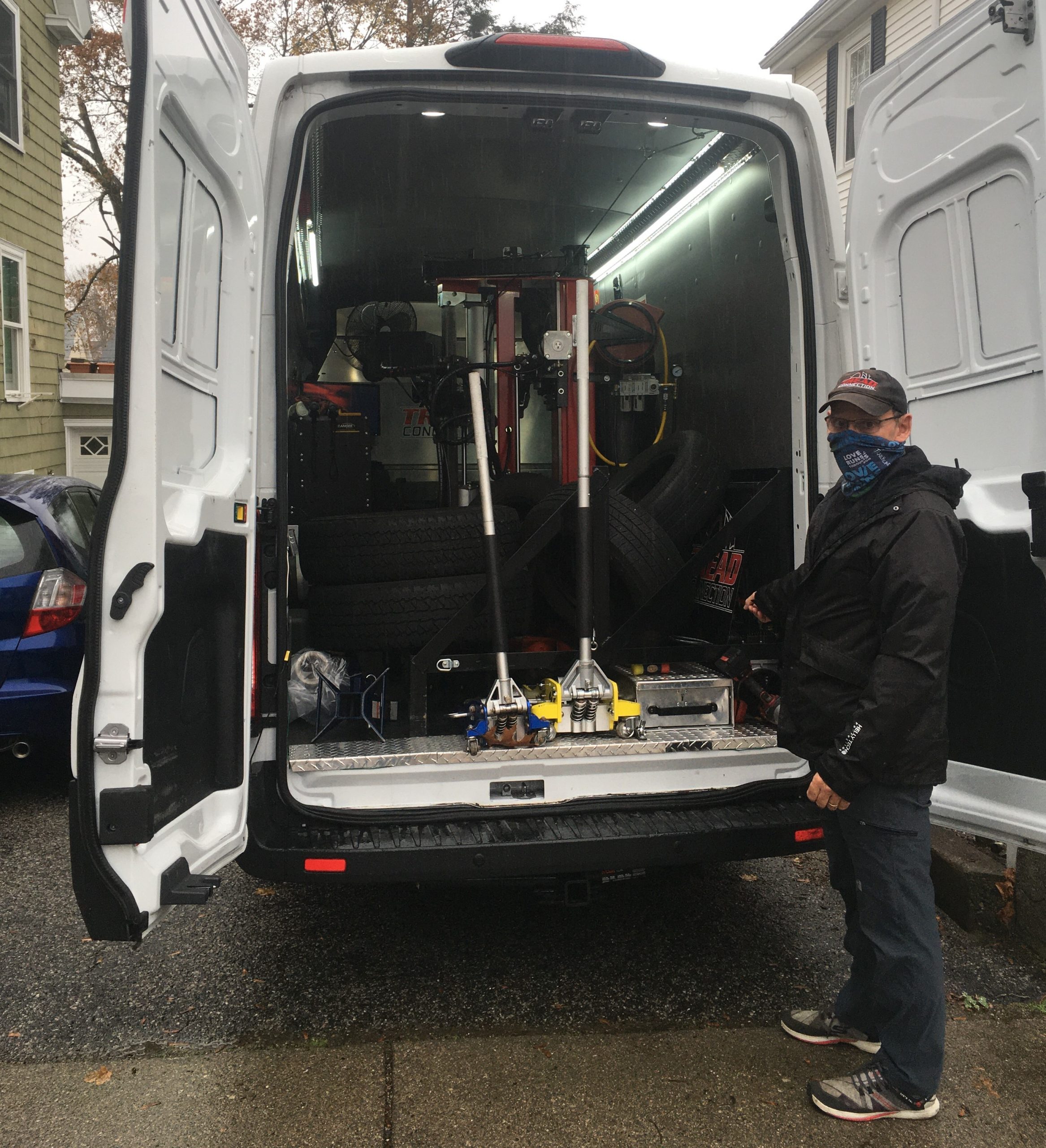 Discovering in-driveway tire mounting and balancing—yes, it’s a thing ...