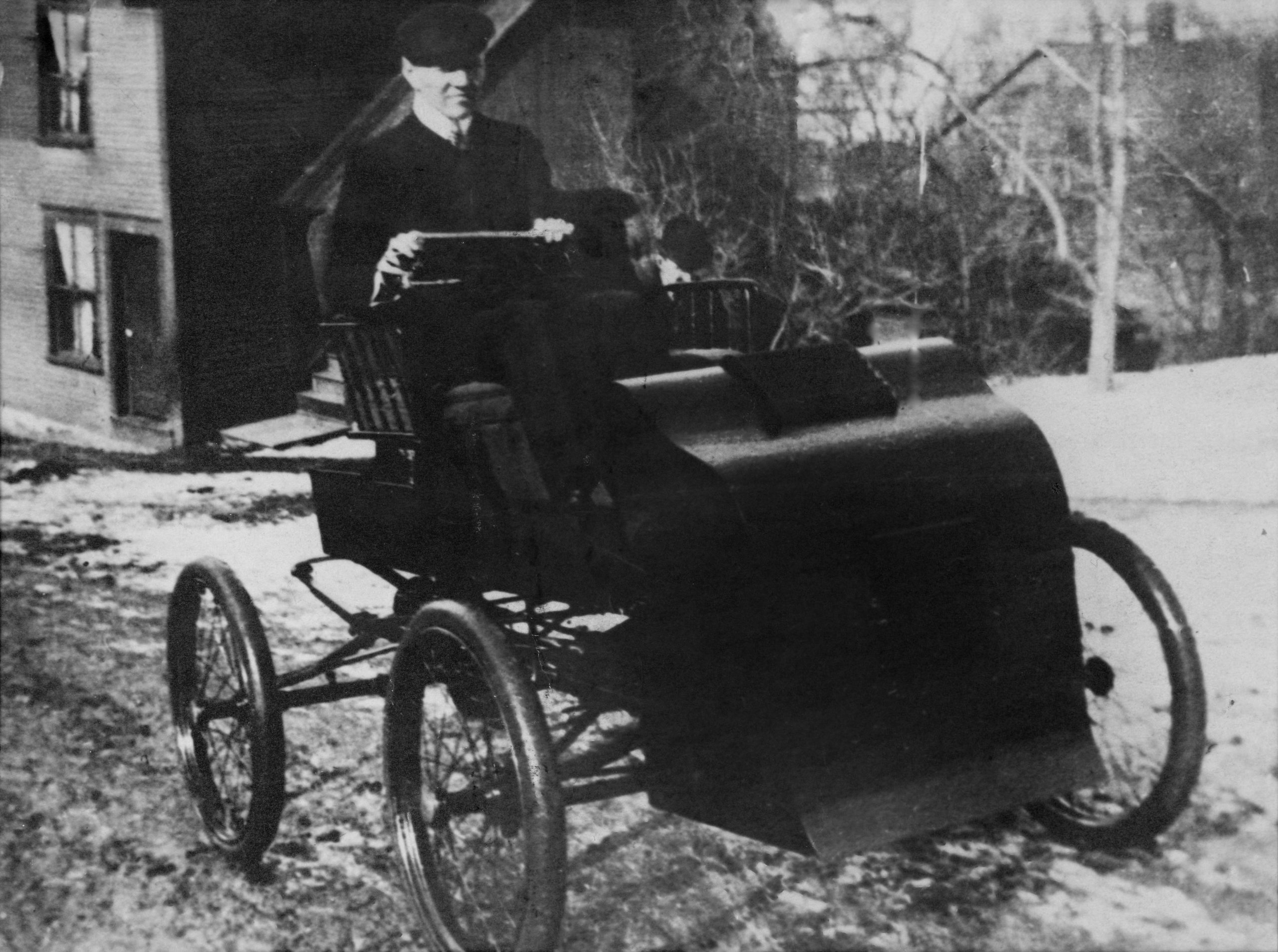 Canada’s first combustion-powered car lives again in this now-finished ...