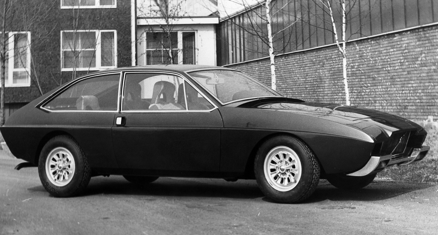Adored upon their debuts, Zagato’s two Volvo-based concepts are lost to ...