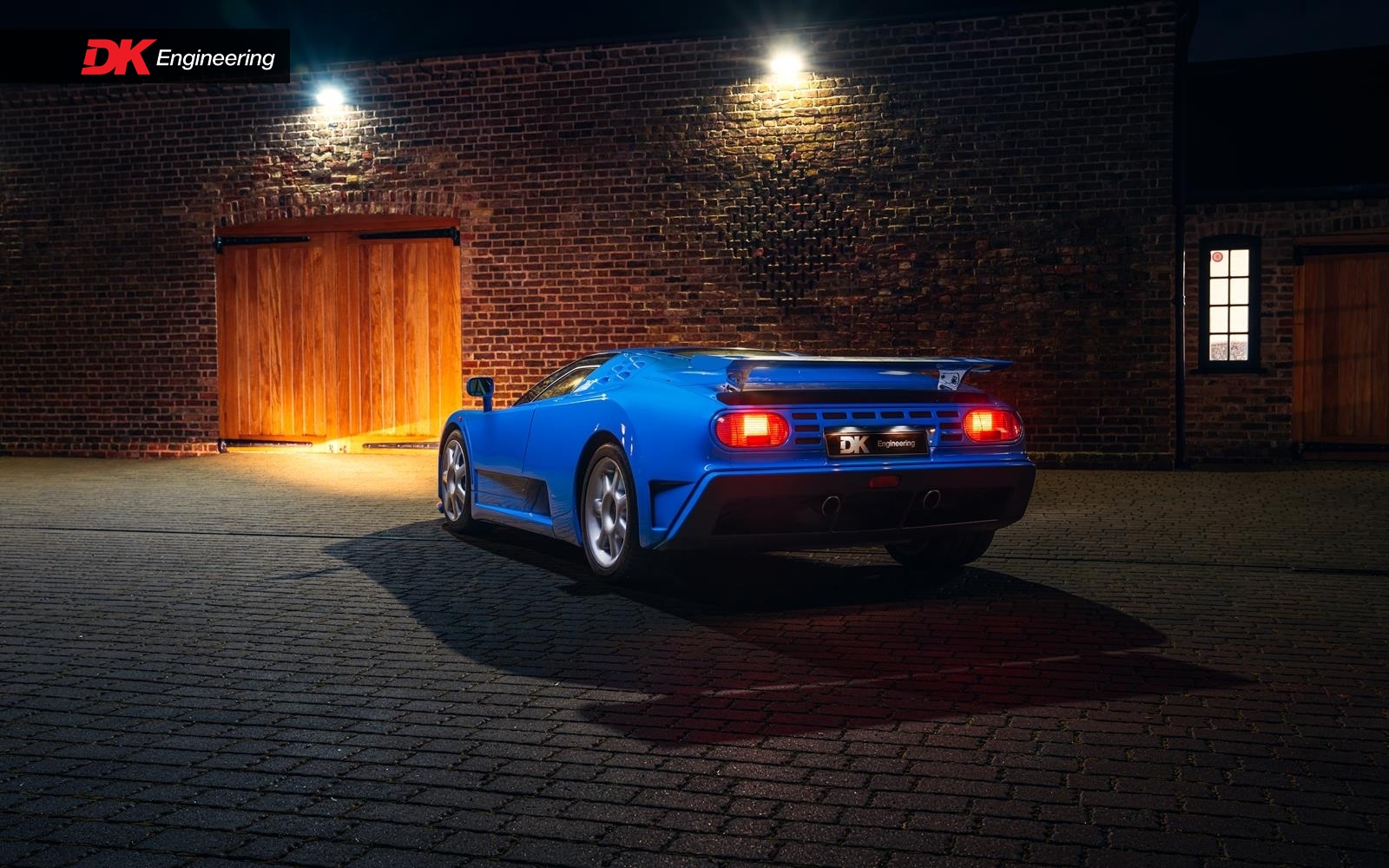 Could this Bugatti EB110 with matching bags be the ultimate roadtripper ...