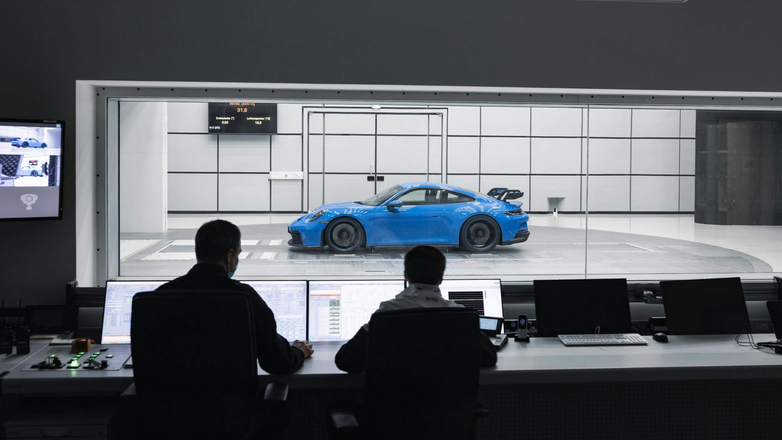 Rapid testing: Porsche has already run the new GT3 for 3000 miles at ...