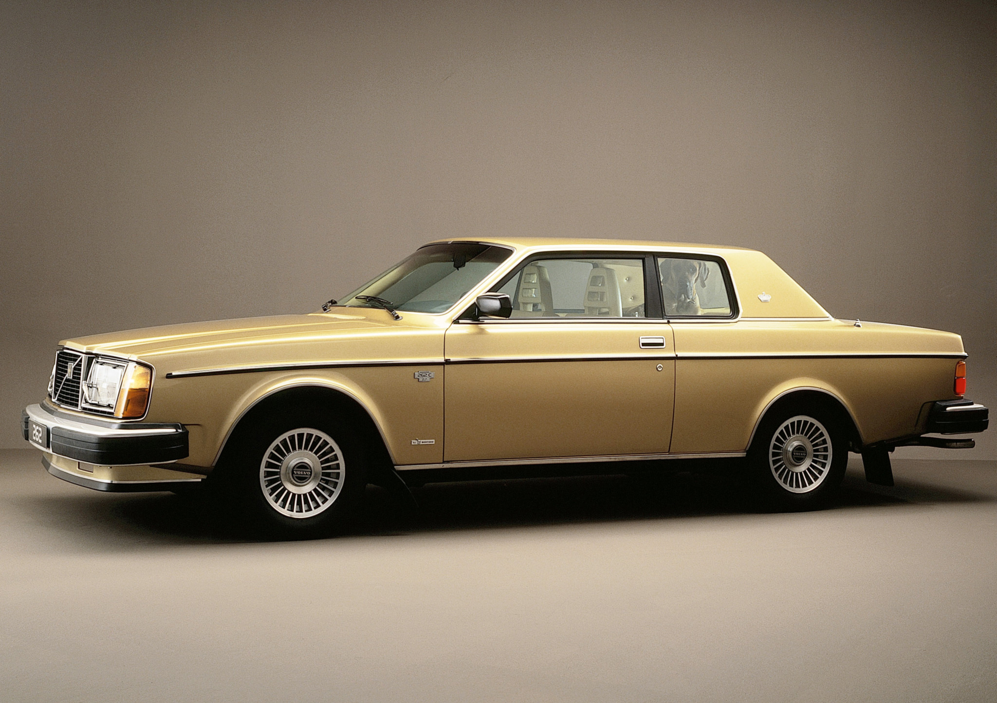 1977–81 Volvo 262C: That most Broughamtastic Volvo - Hagerty Media