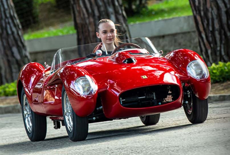 AC's Cobra Electric whirrs to life, a pint-sized Testa Rossa you can ...