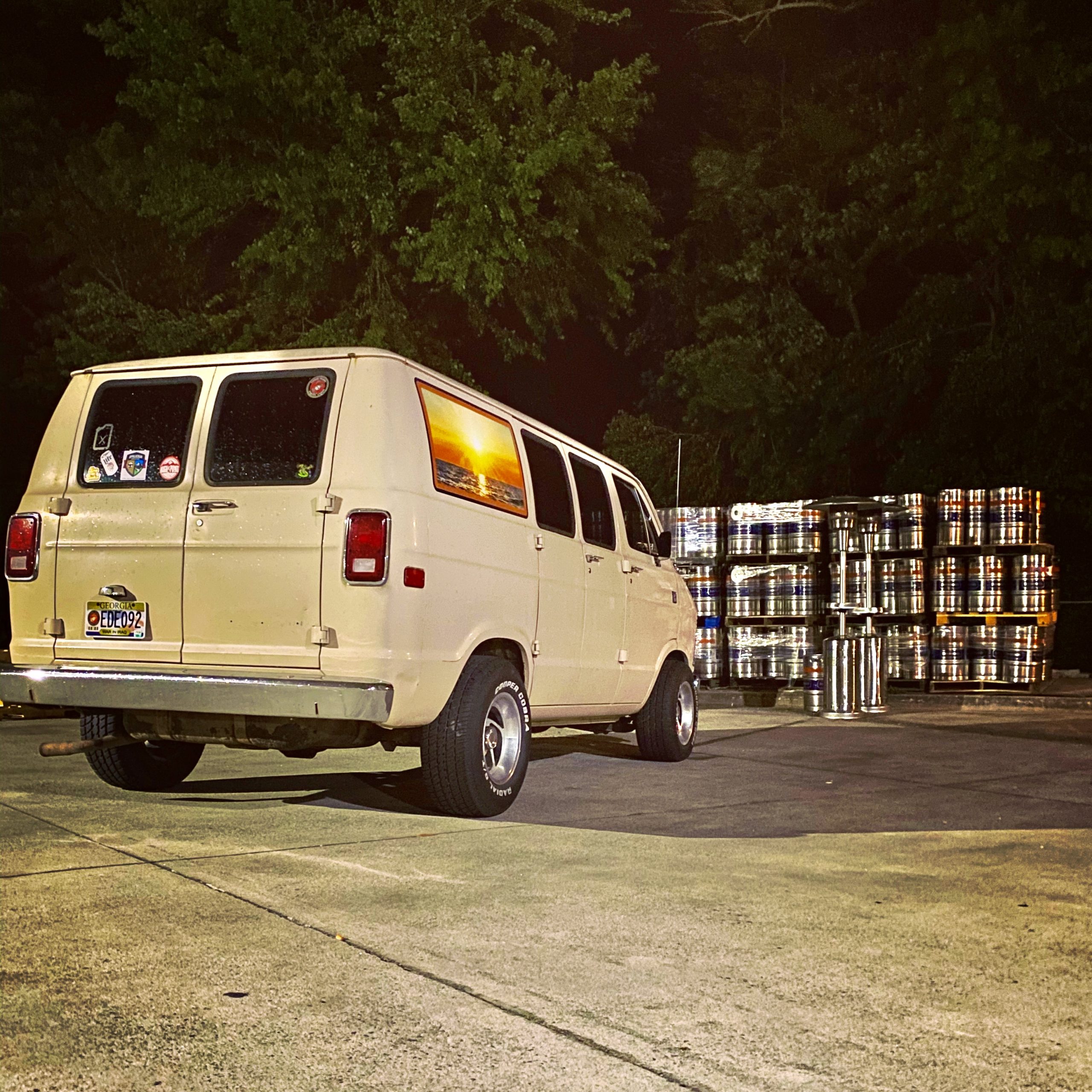 I took a private jet to get this vintage van ... then had to hitchhike ...