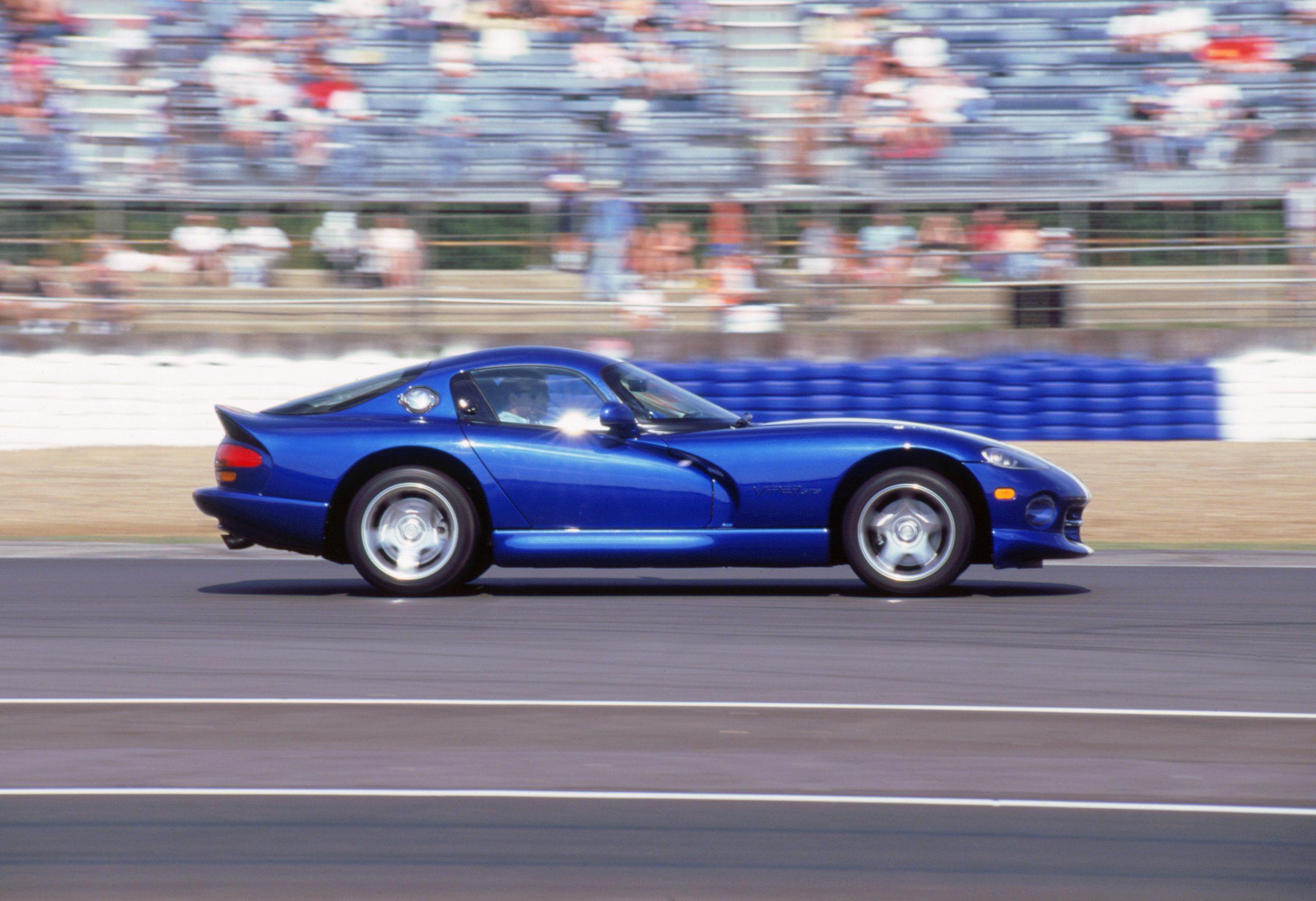 How a band of motorhead execs hatched the Dodge Viper - Hagerty Media