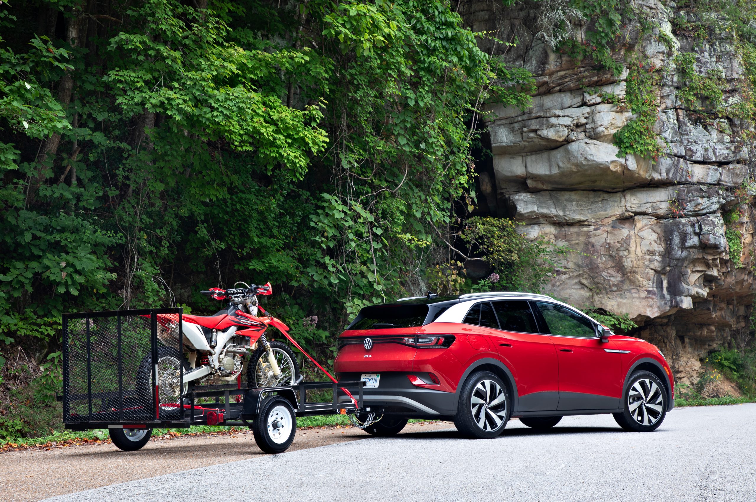 First Look Review: 2021 Volkswagen ID.4 AWD - Hagerty Media