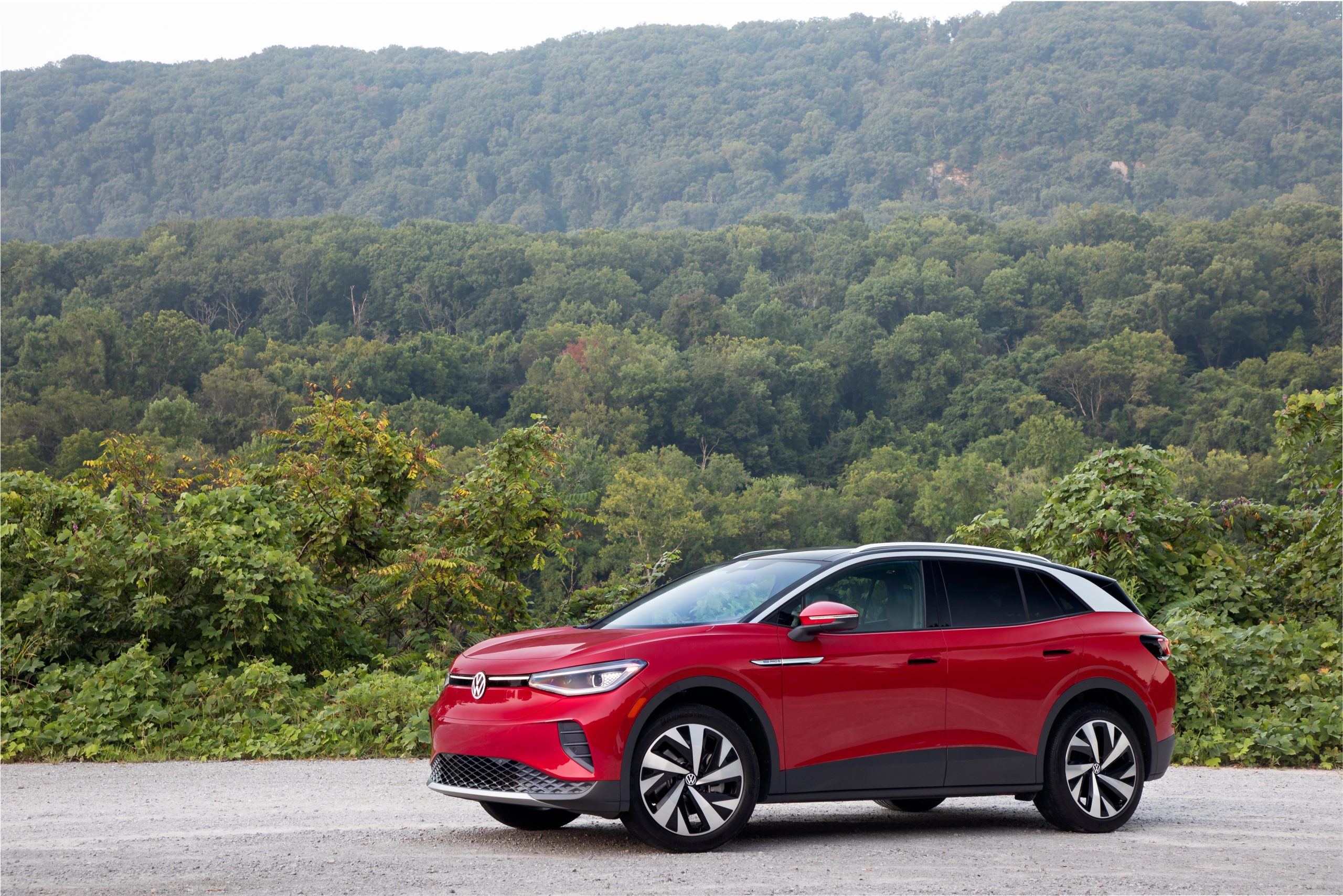 First Look Review: 2021 Volkswagen ID.4 AWD - Hagerty Media