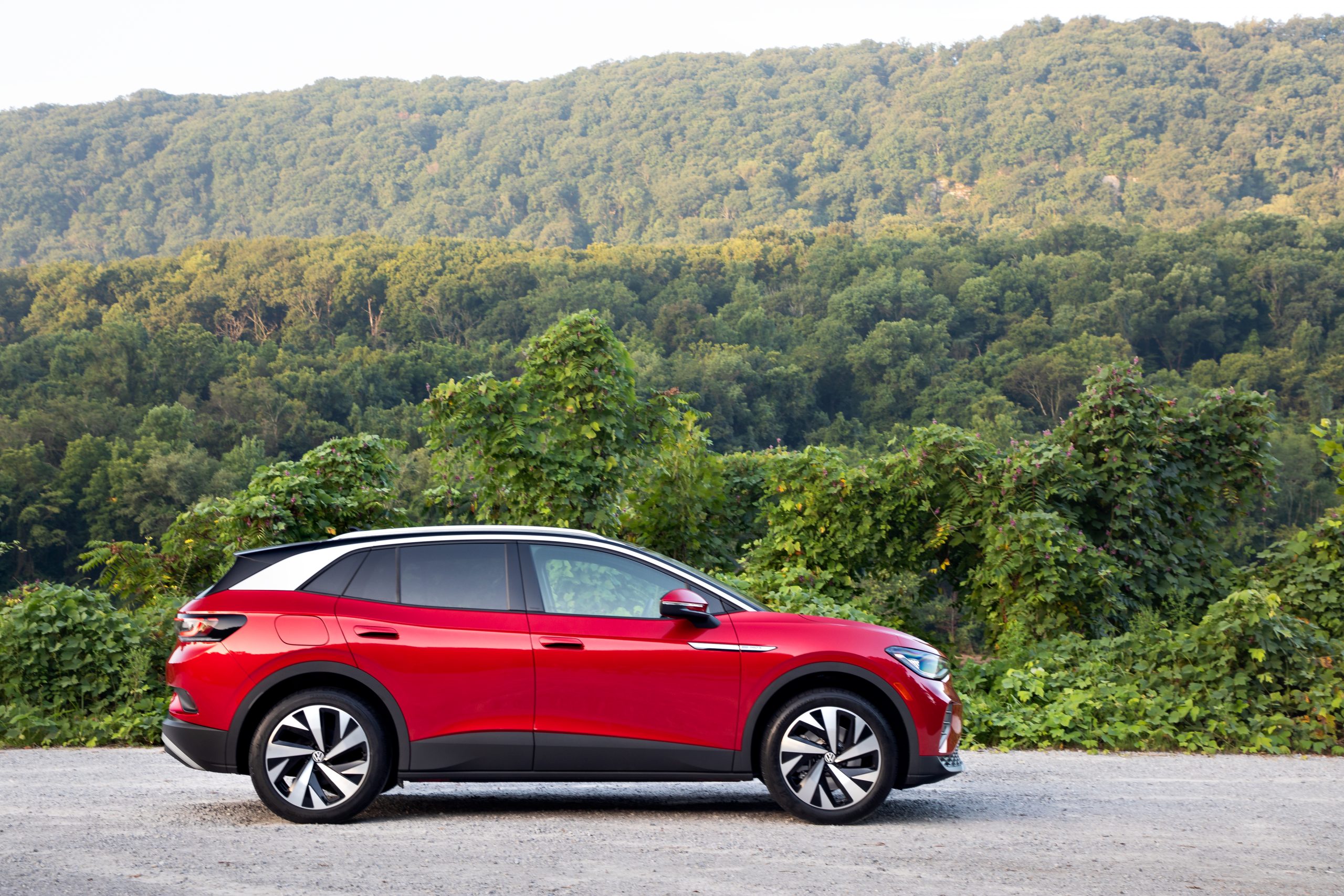 First Look Review: 2021 Volkswagen ID.4 AWD - Hagerty Media