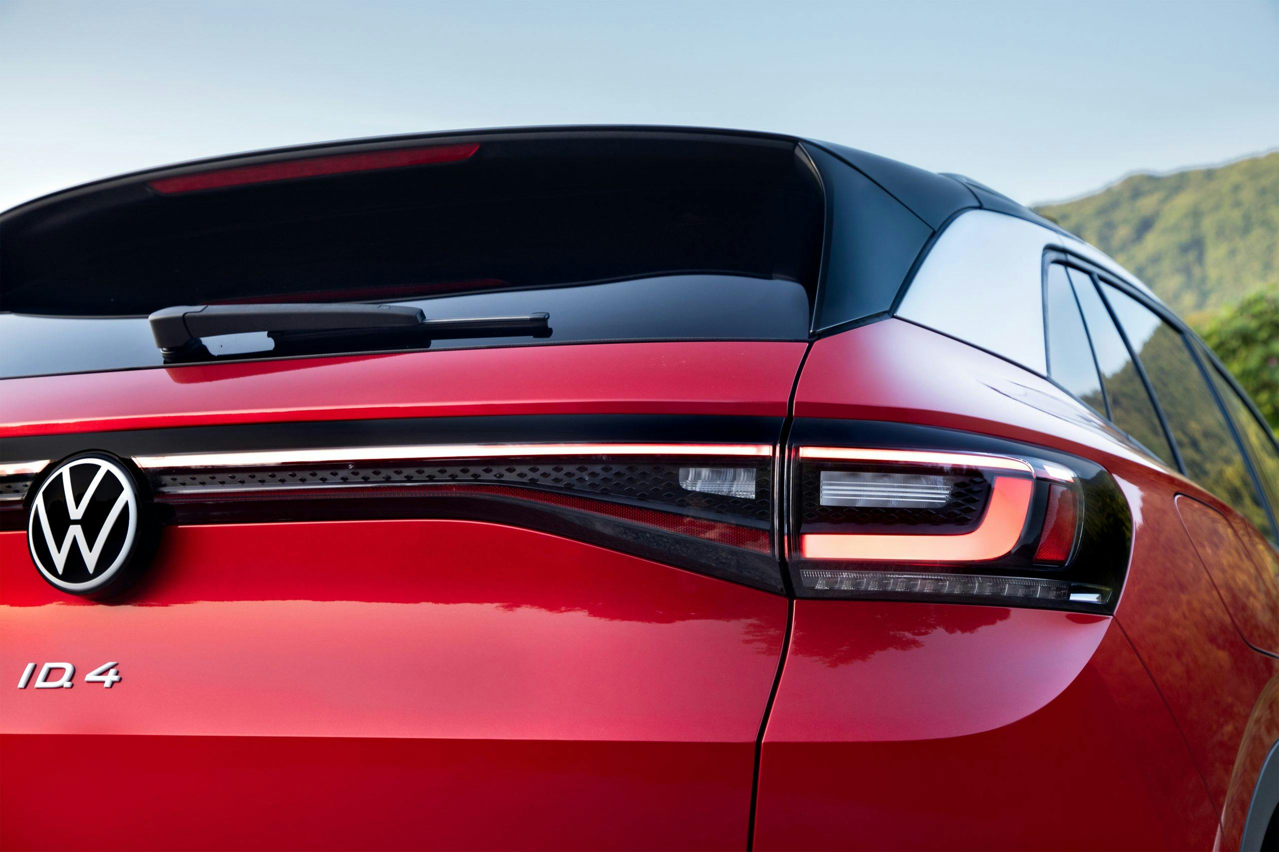 First Look Review: 2021 Volkswagen ID.4 AWD - Hagerty Media