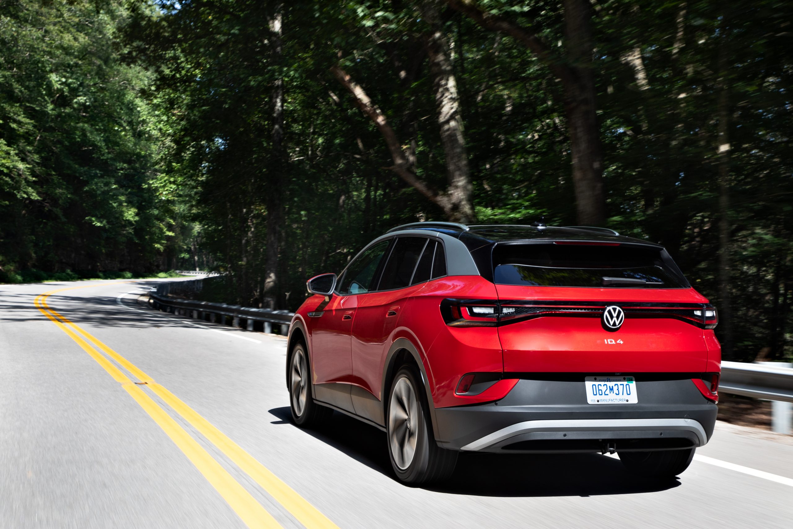 First Look Review: 2021 Volkswagen ID.4 AWD - Hagerty Media