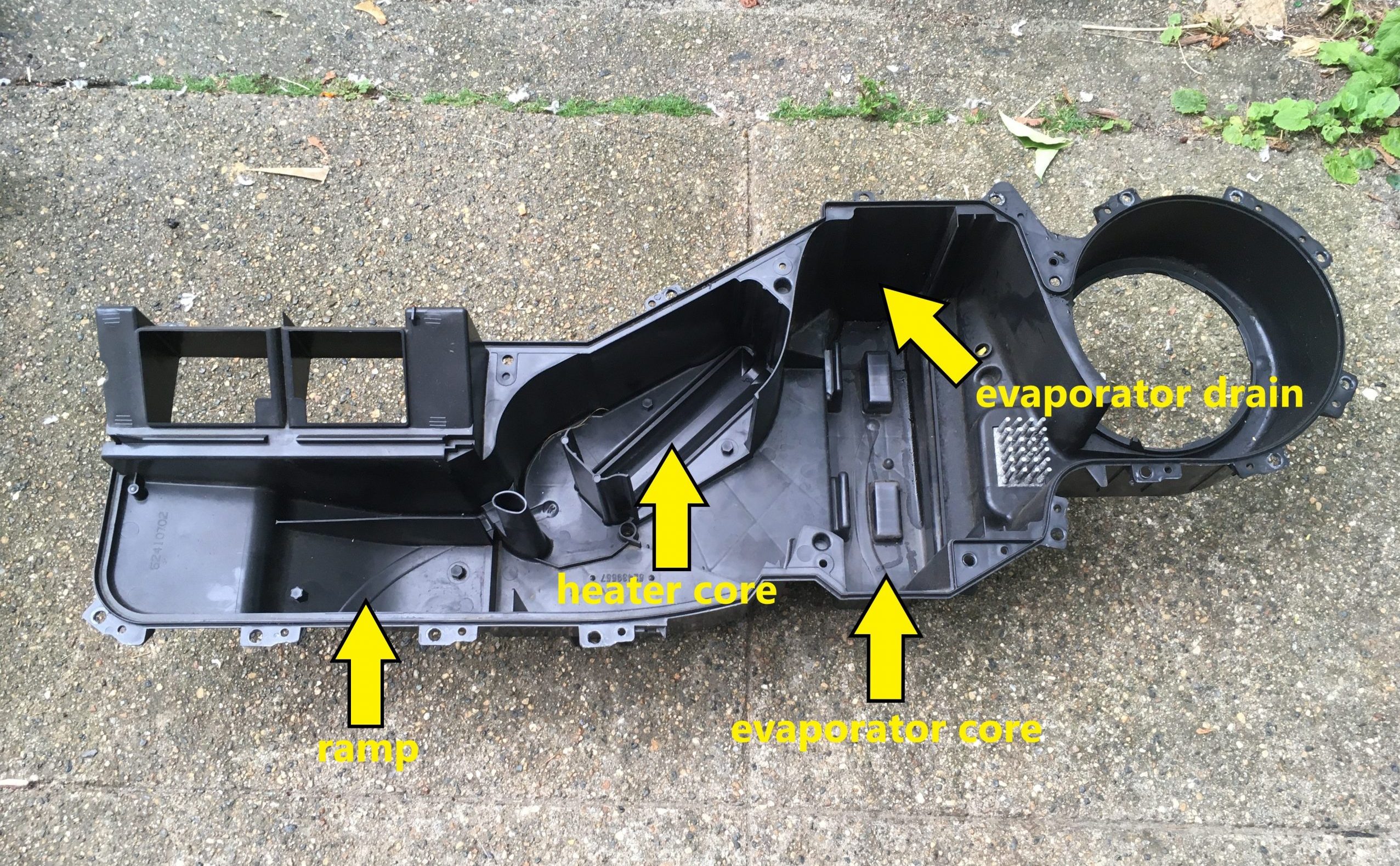 Final chapter of the disgusting, mouse-infested truck: The heater box ...