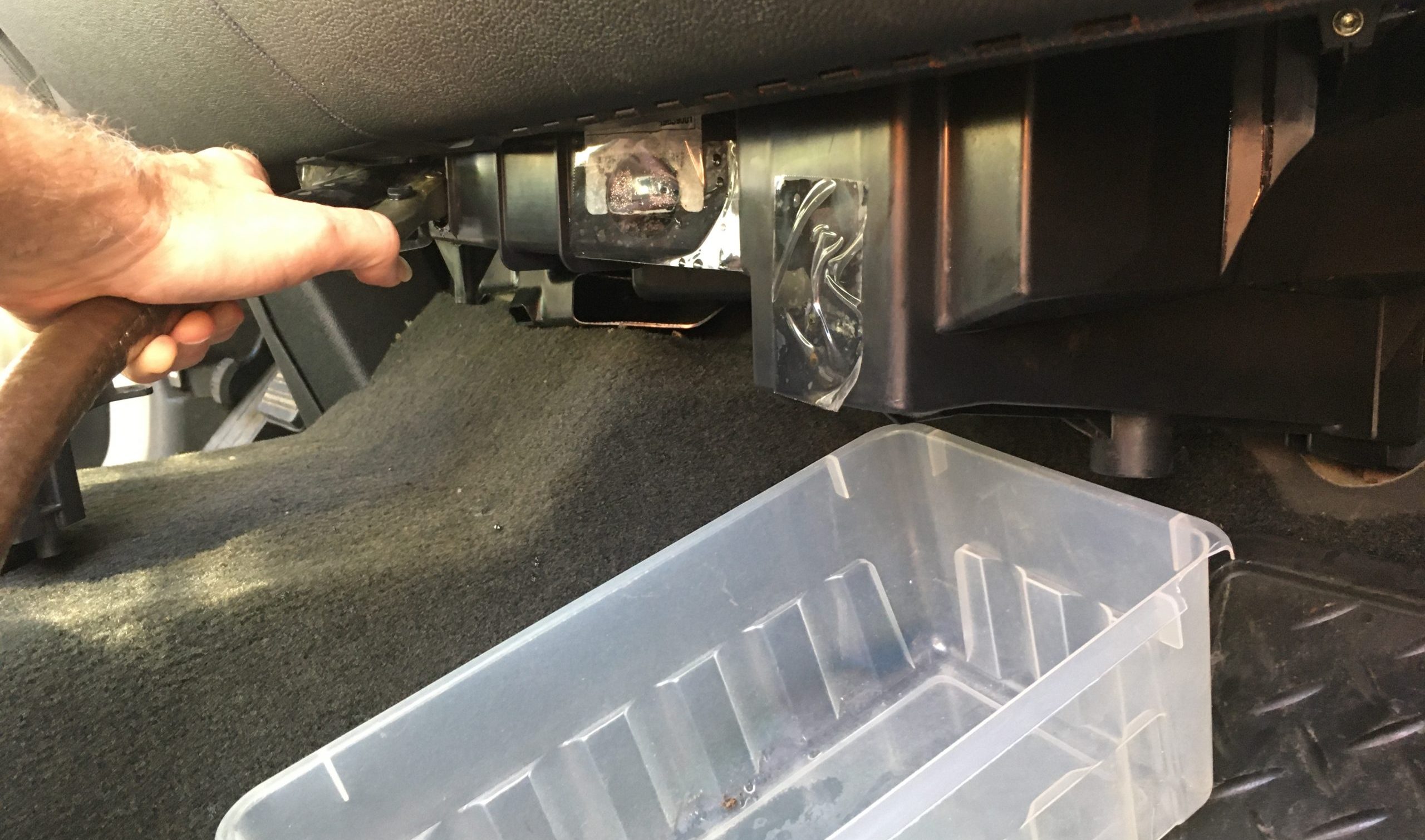Final chapter of the disgusting, mouse-infested truck: The heater box ...