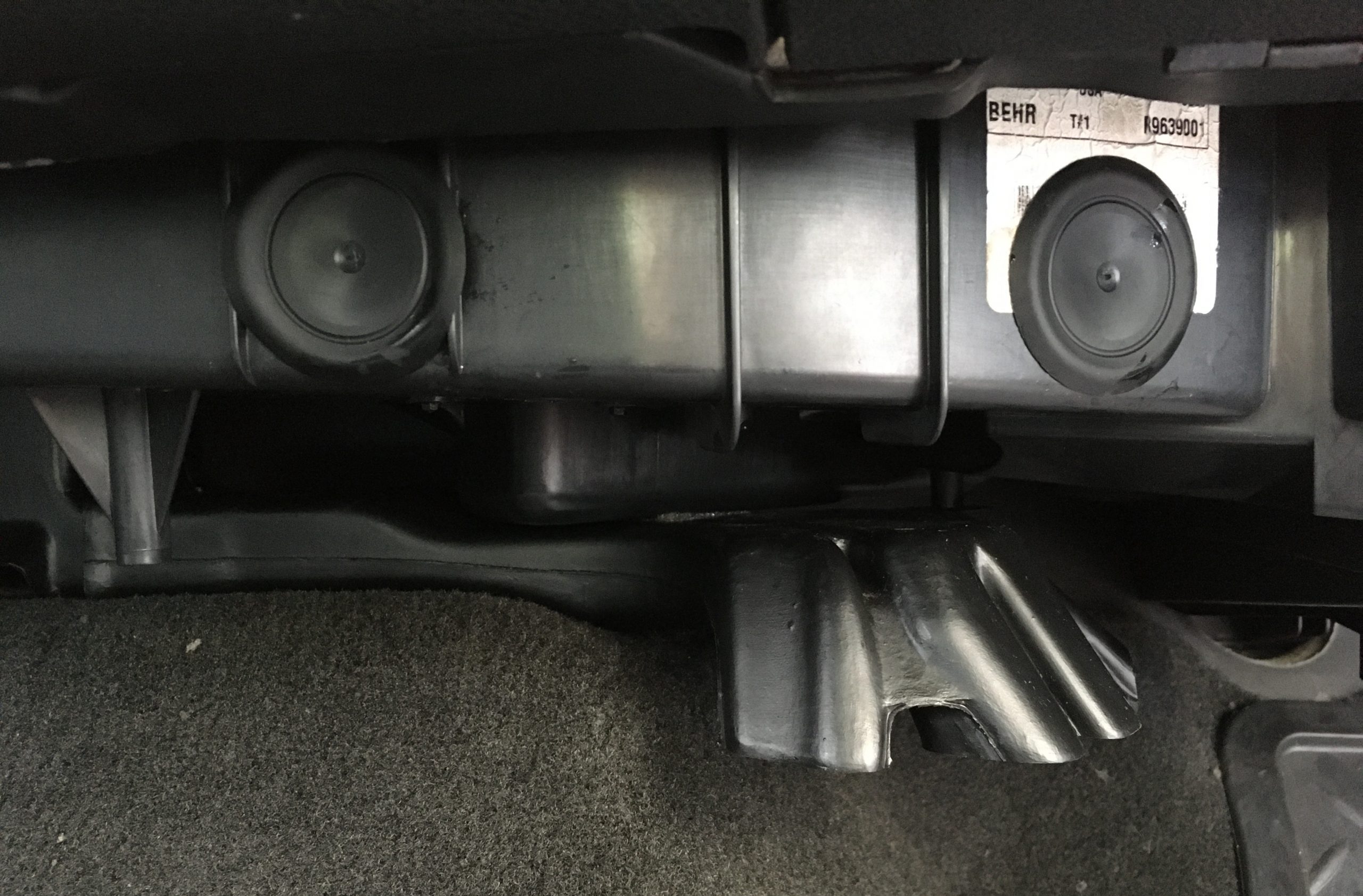 Final chapter of the disgusting, mouse-infested truck: The heater box ...