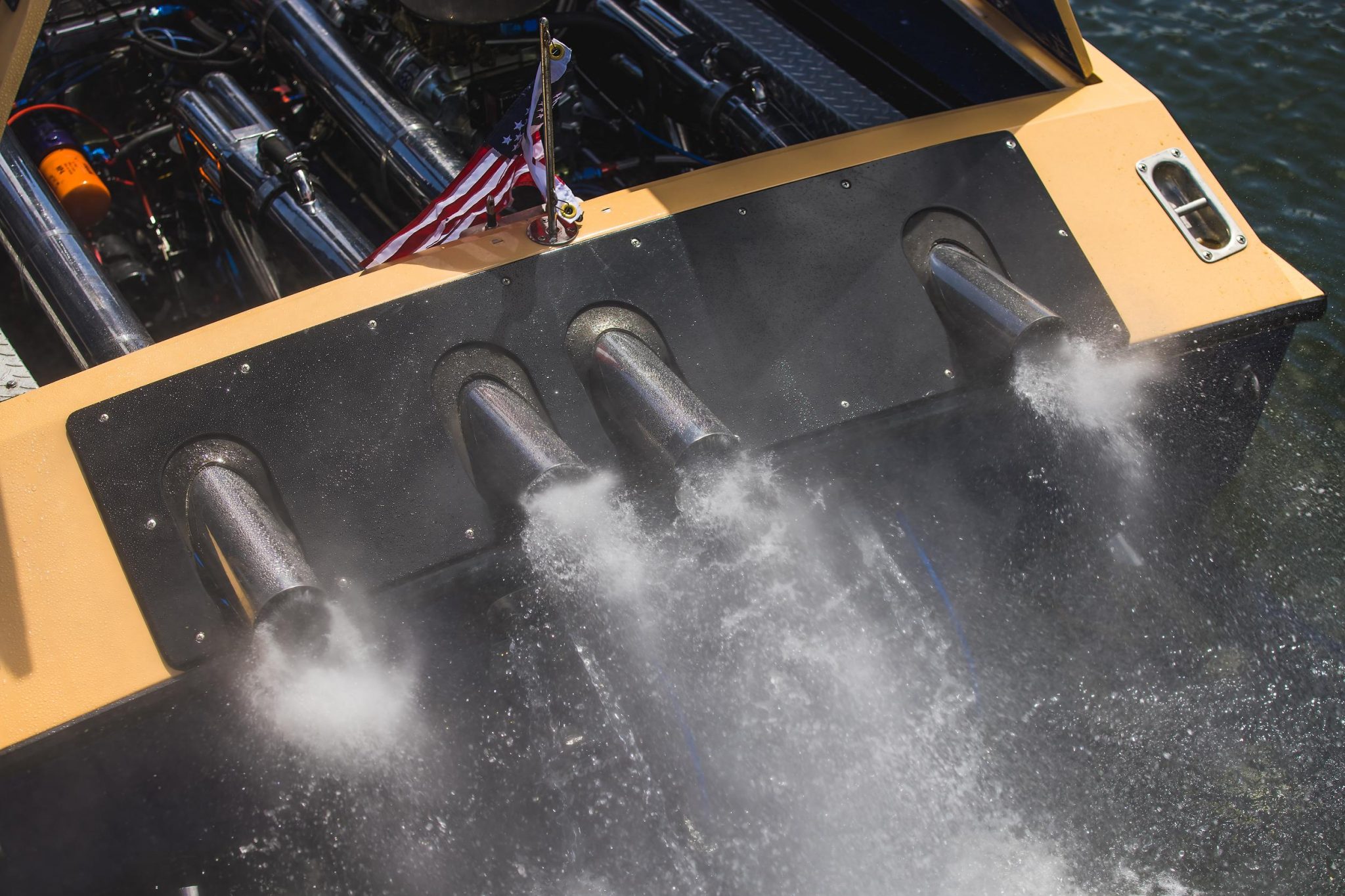 This 41-foot 1984 Apache race boat sold for $401K—here’s why it’s ...