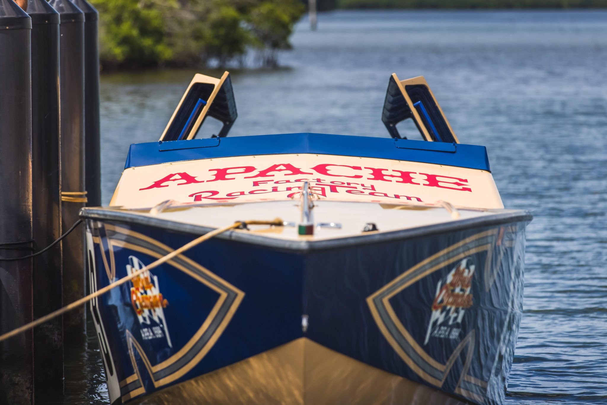 This 41-foot 1984 Apache race boat sold for $401K—here’s why it’s ...