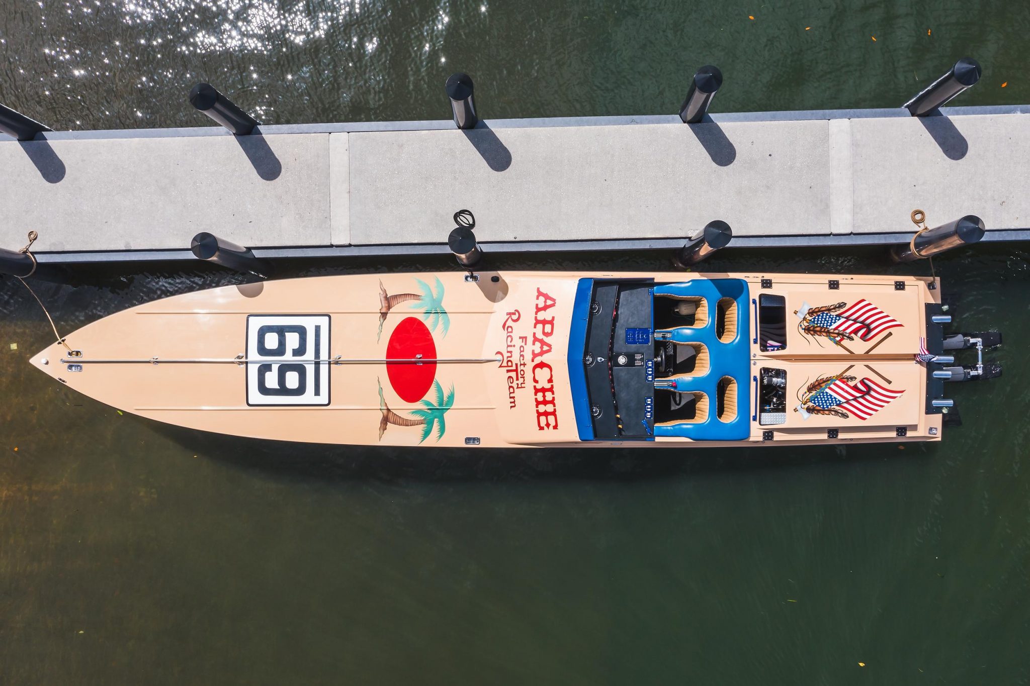 This 41-foot 1984 Apache race boat sold for $401K—here’s why it’s ...