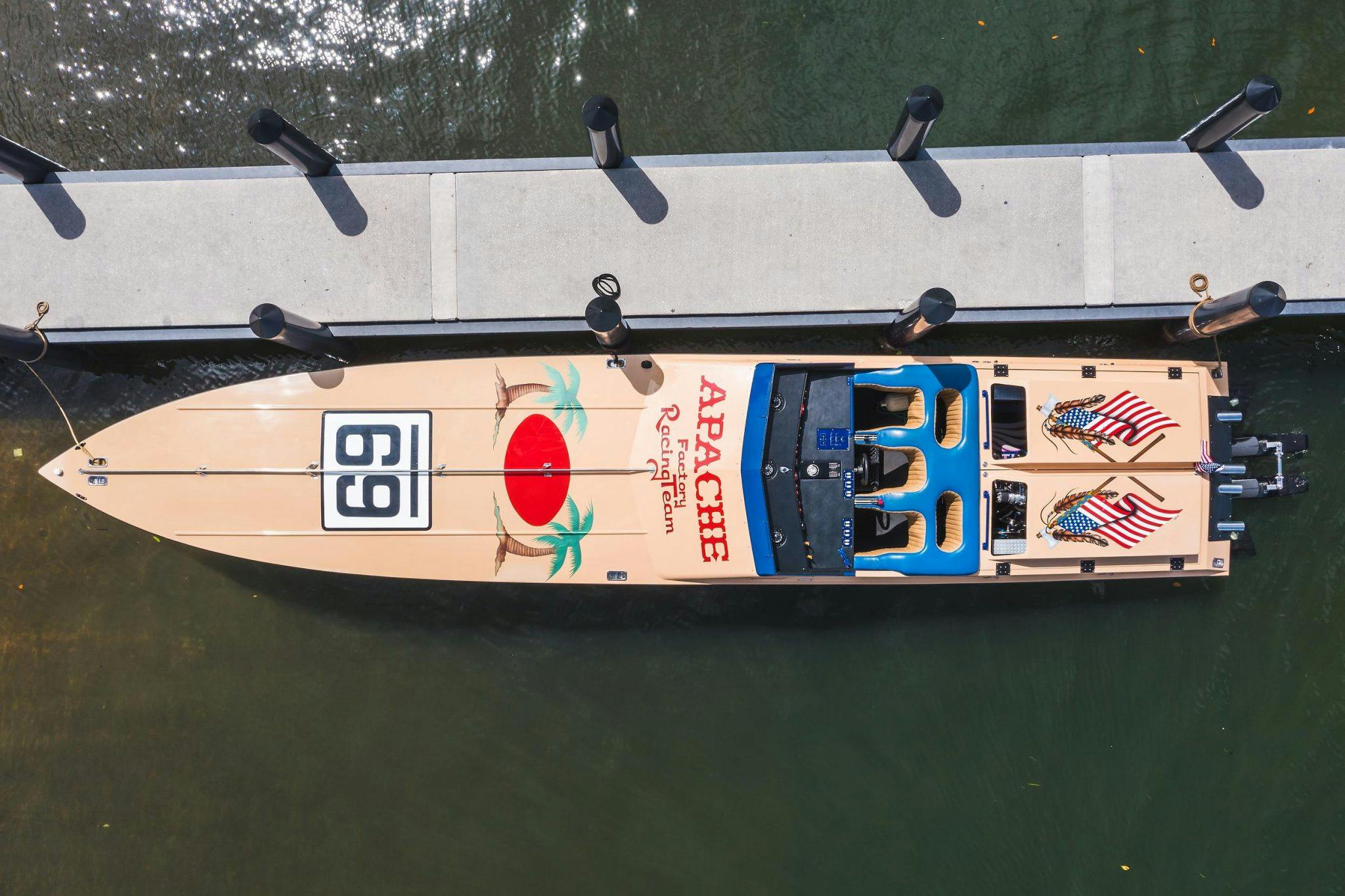 This 41-foot 1984 Apache race boat sold for $401K—here’s why it’s ...