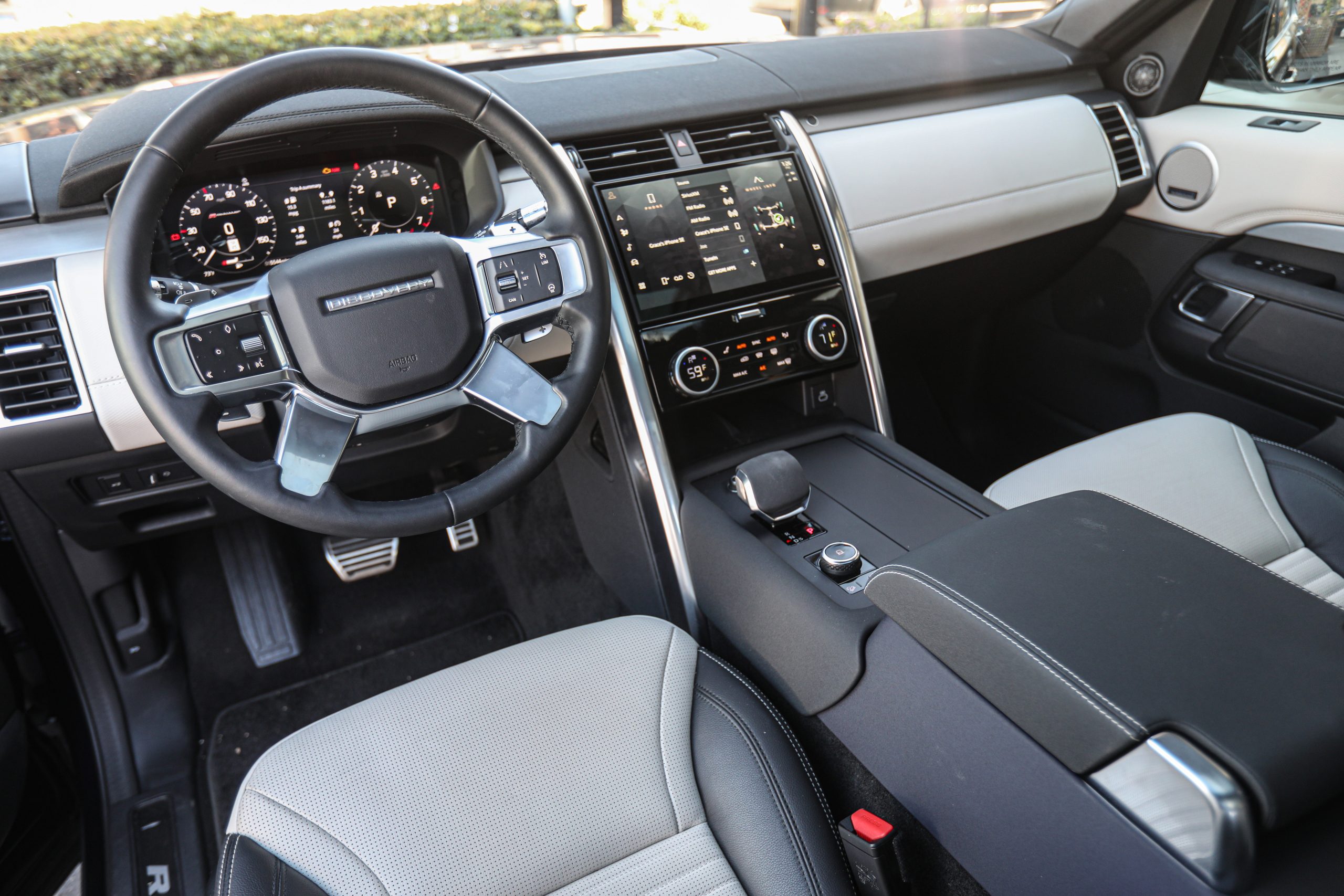 Review: 2021 Land Rover Discovery R-Dynamic S - Hagerty Media