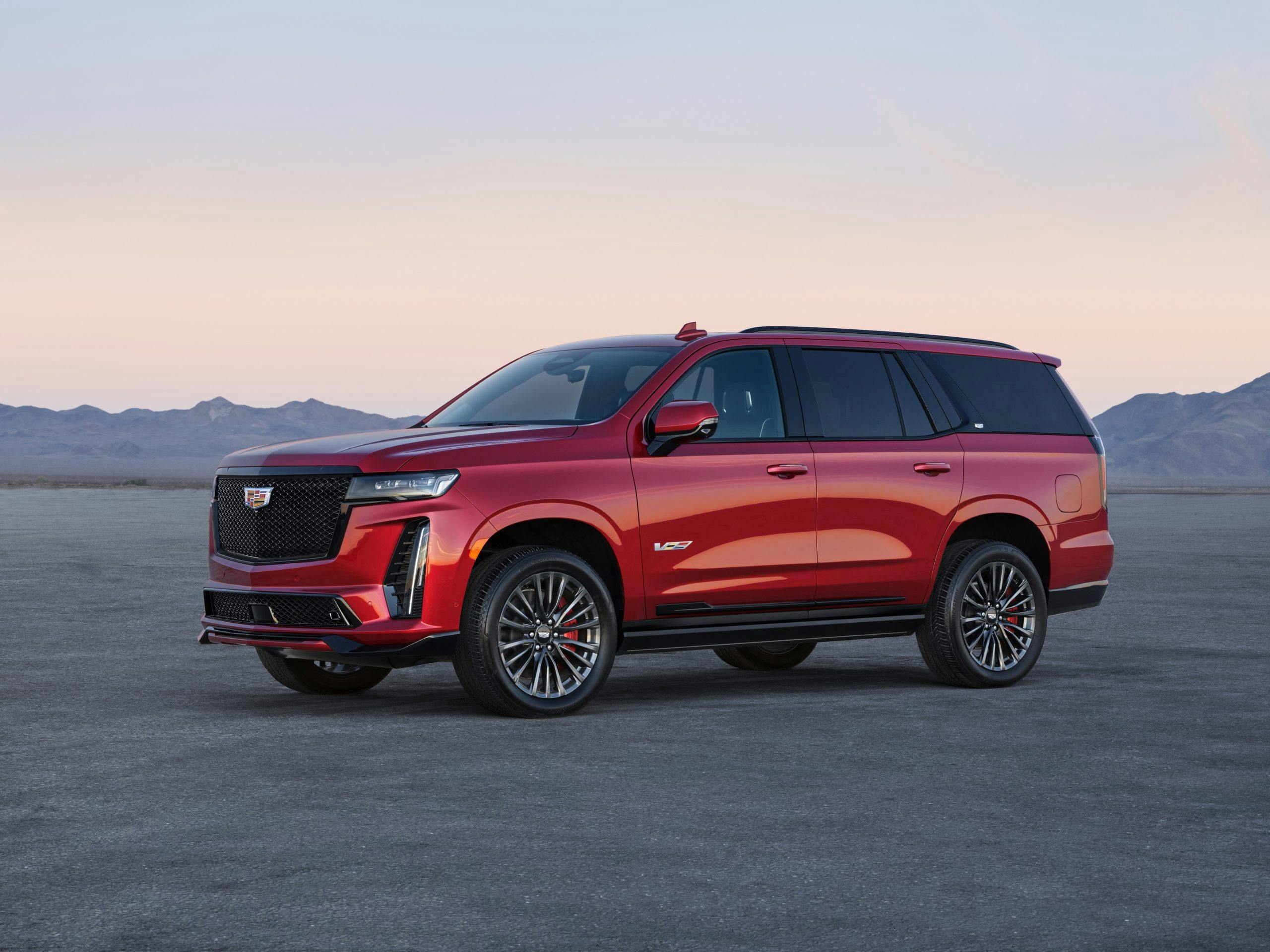 Cadillac’s high-performance, V-Series Escalade is officially on the ...