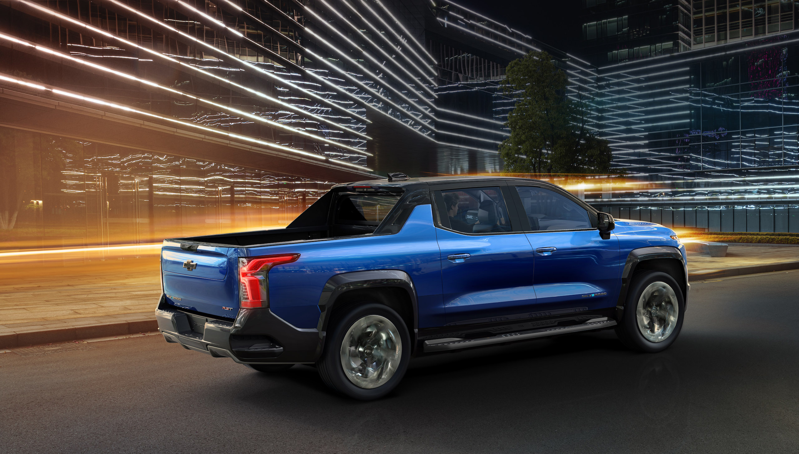 Chevy’s Silverado EV boasts 400 miles of range, 780 lb-ft of torque ...