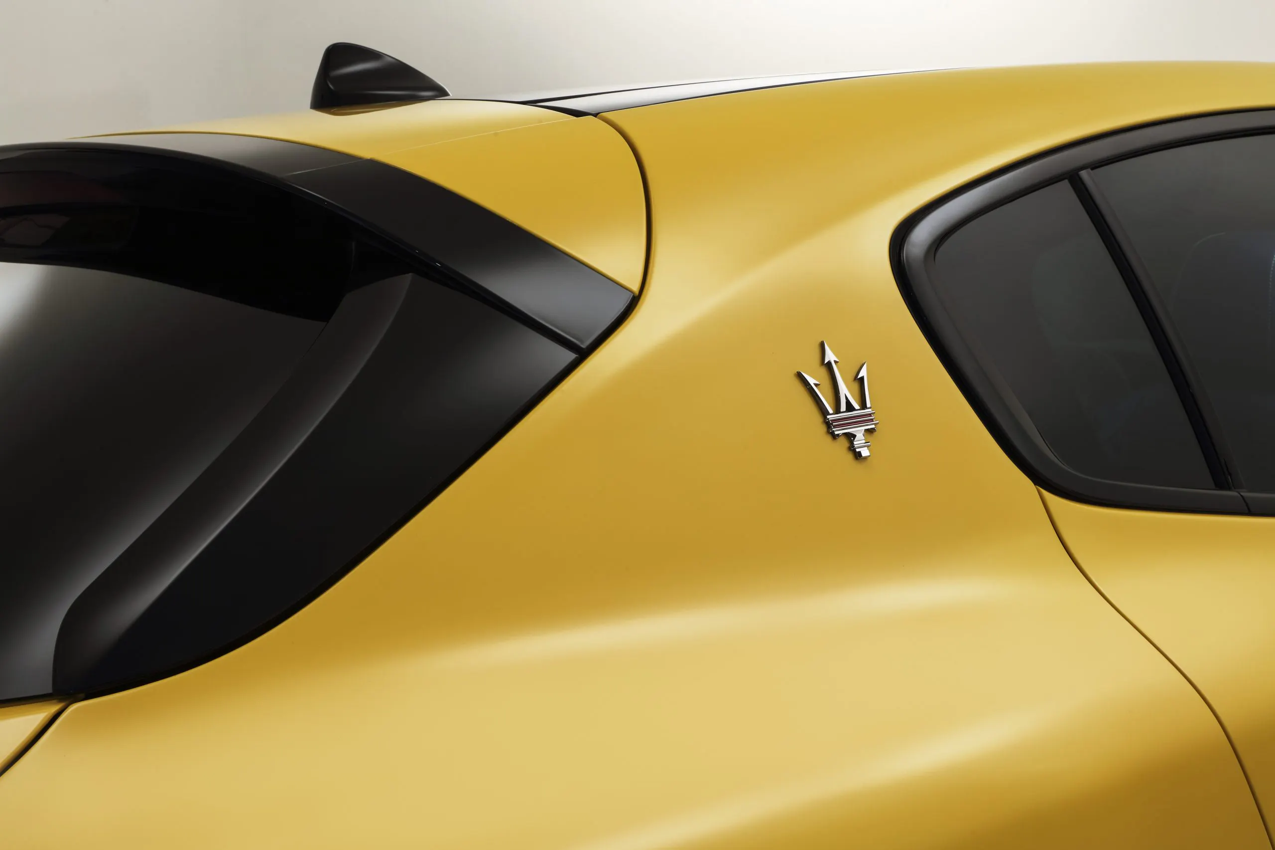 Meet the Maserati Grecale: 523-hp Trofeo aims at Porsche, M, AMG ...