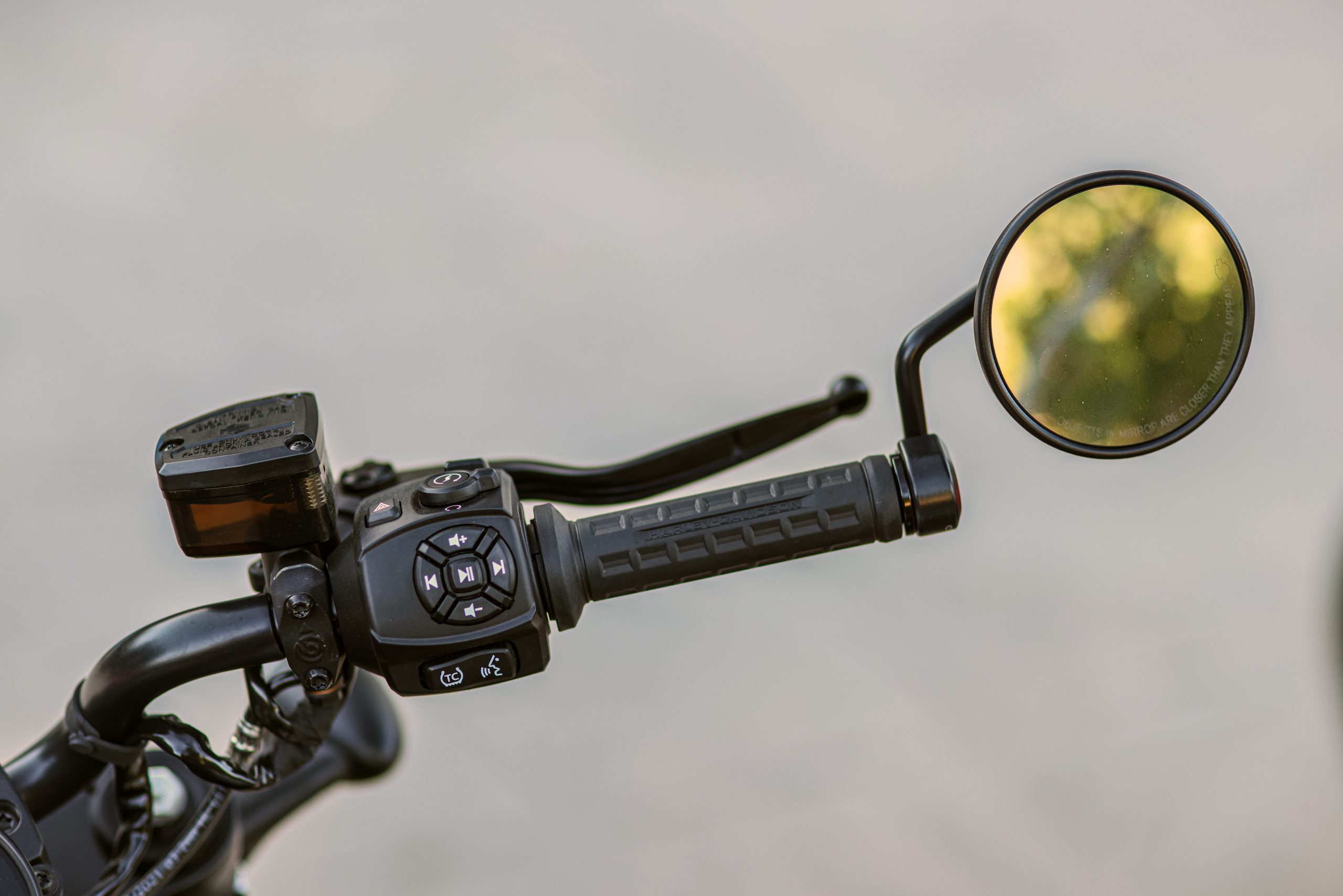 Review: 2022 Harley-Davidson Sportster S (Mid Control) - Hagerty Media