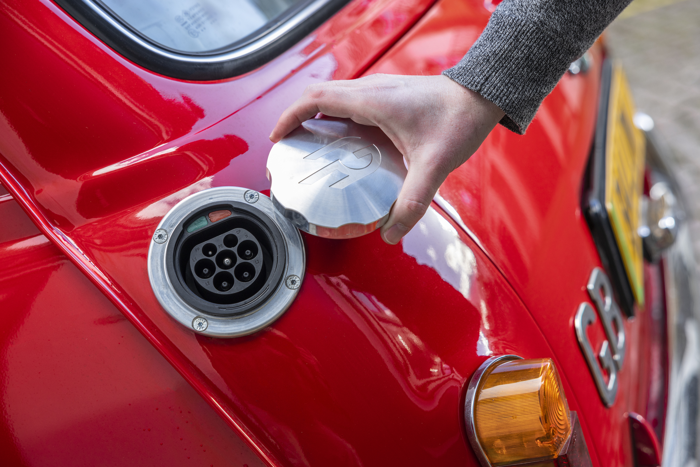 Electrogenic Mini: Exploring London in the perfect city car - Hagerty Media
