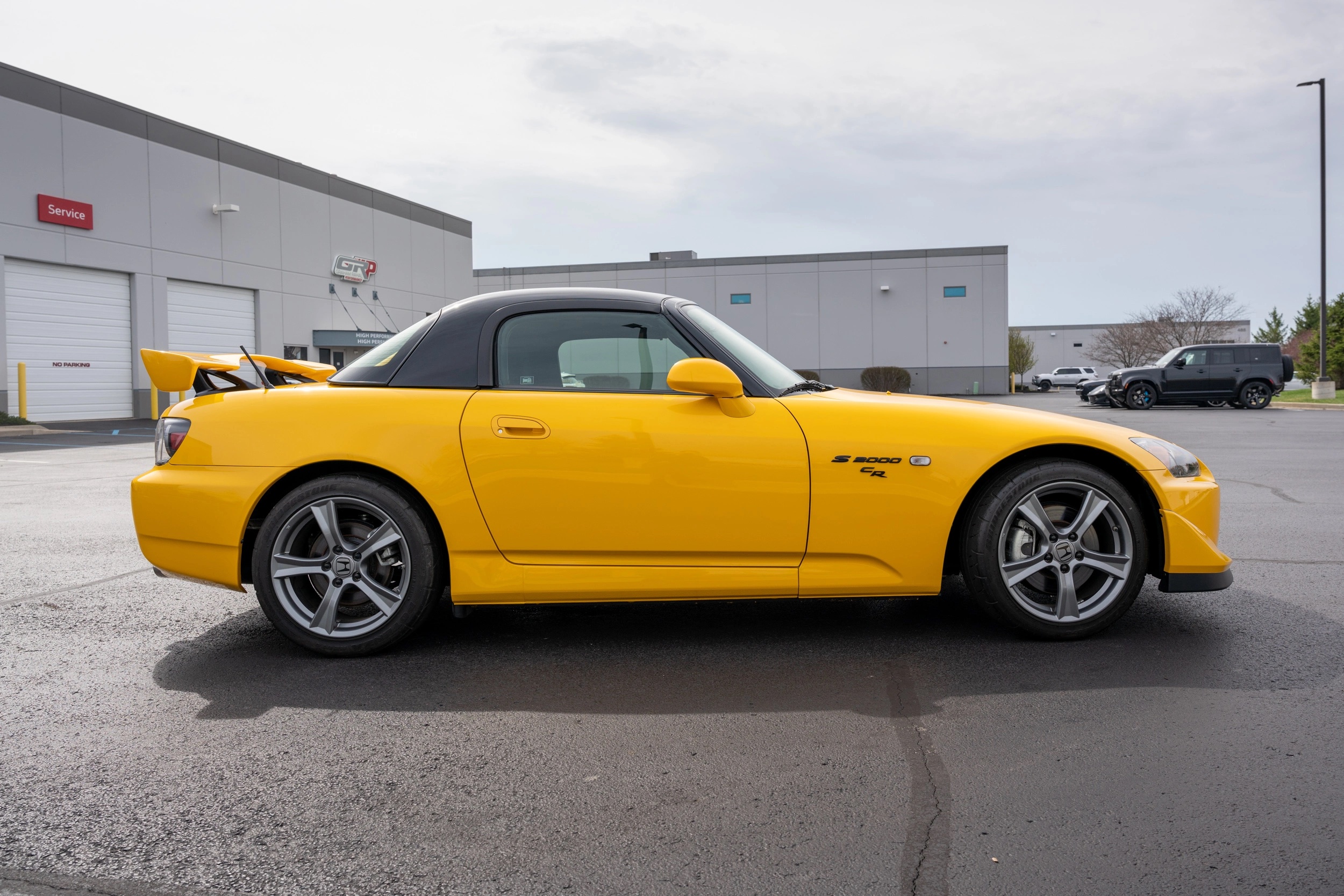 123-mile Honda S2000 CR demolishes auction record - Hagerty Media