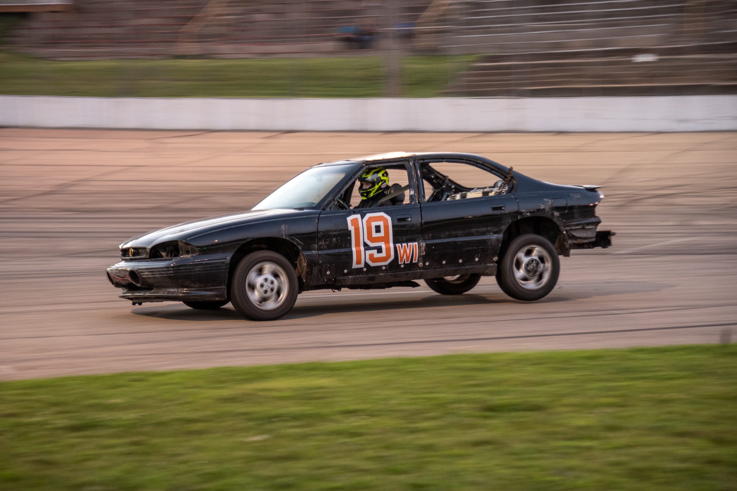 High School Racing Association puts Wisconsin teens in stock cars ...