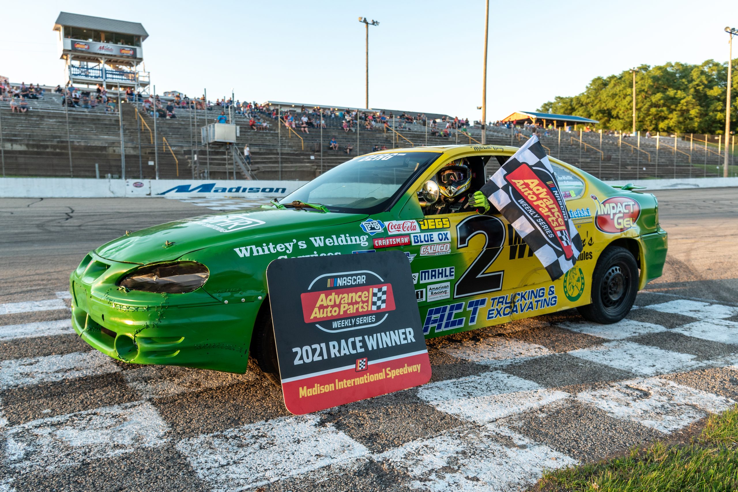 High School Racing Association puts Wisconsin teens in stock cars ...