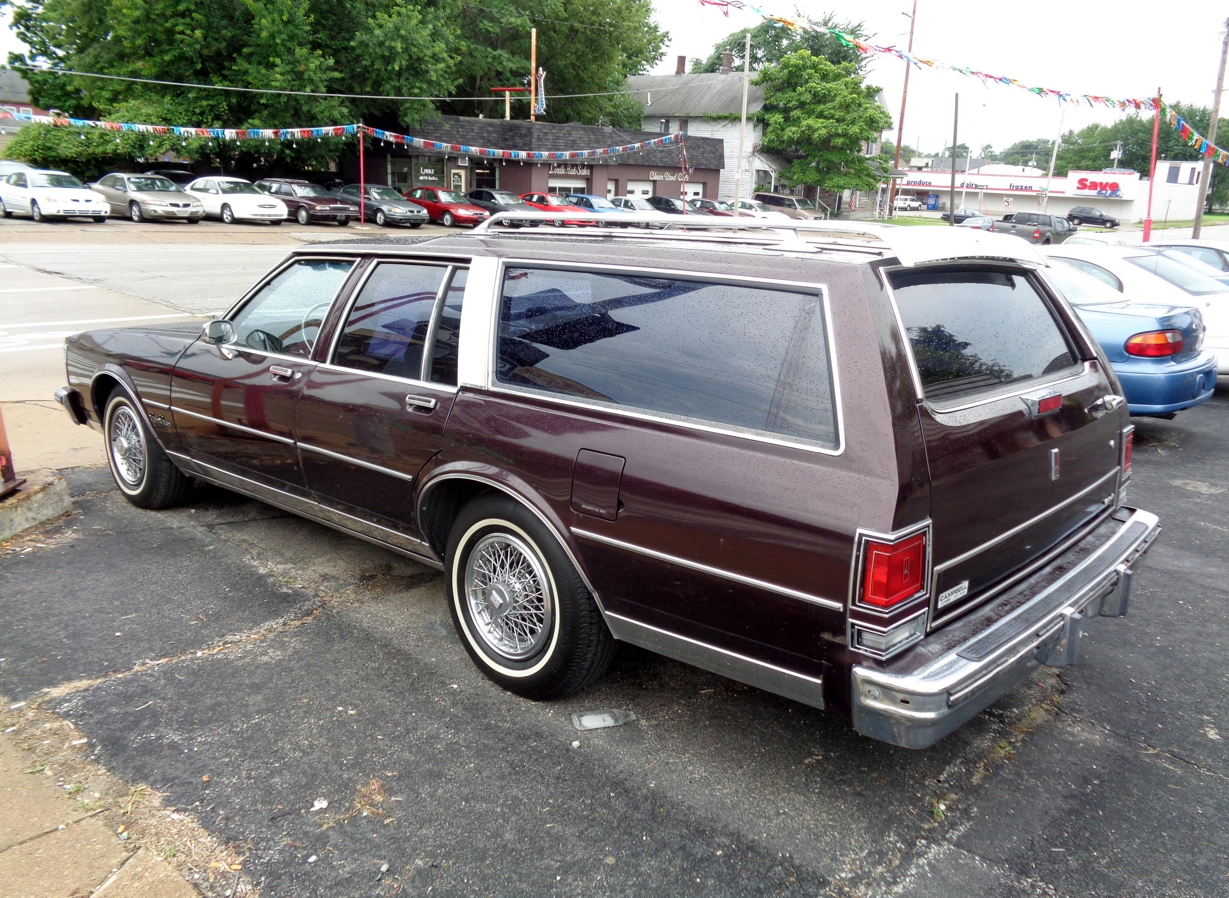 1986–1992 Oldsmobile Custom Cruiser: All hail the traditional American ...